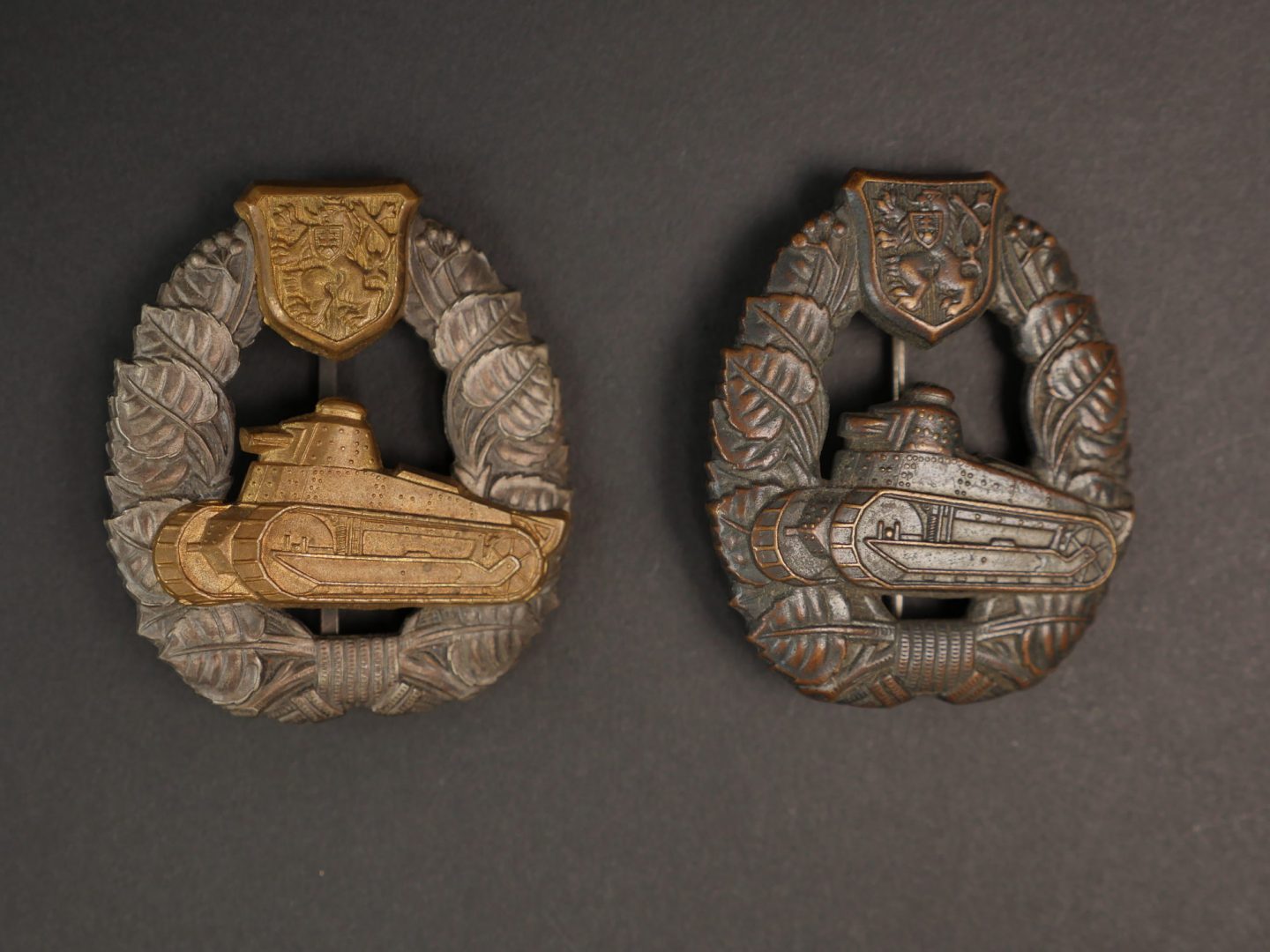 Insignes de tankiste Tchécoslovaque. | Aiolfi G.b.r.