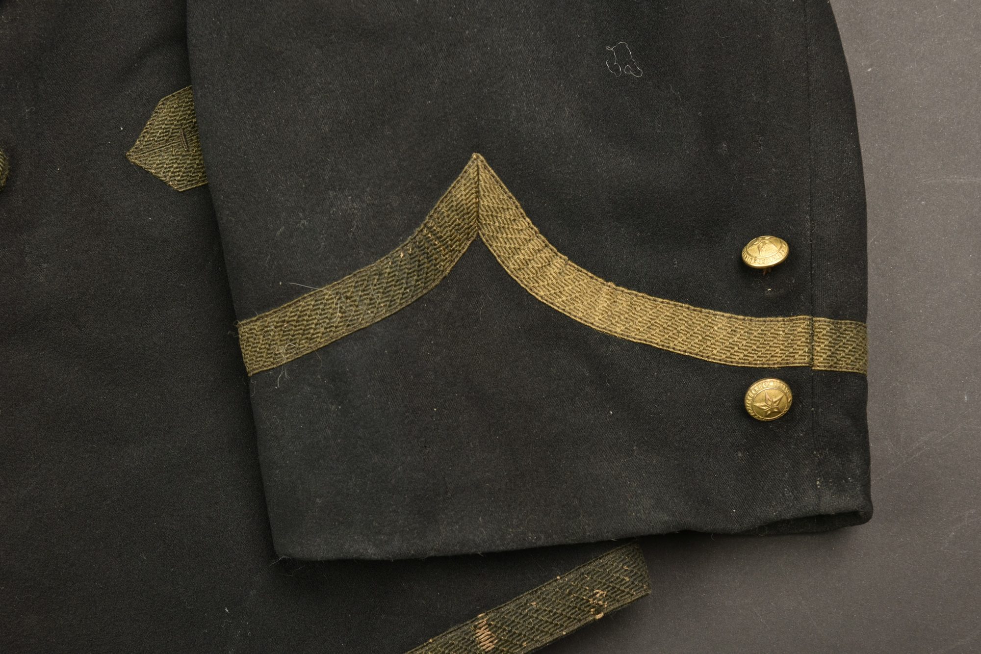 Dolman modèle 1883 et pantalon d'officier de 1ère ou 2nde classe de l ...