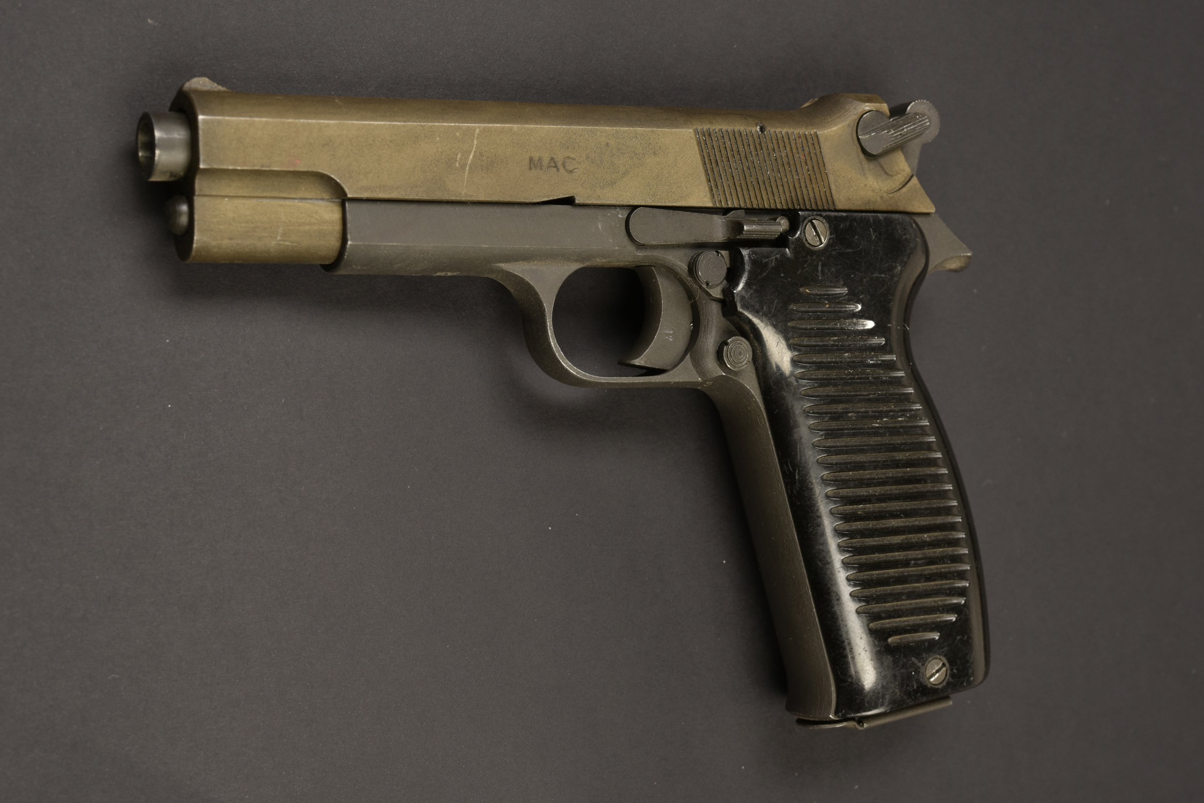 Pistolet MAC 1950 . Catégorie C9. | Aiolfi G.b.r.