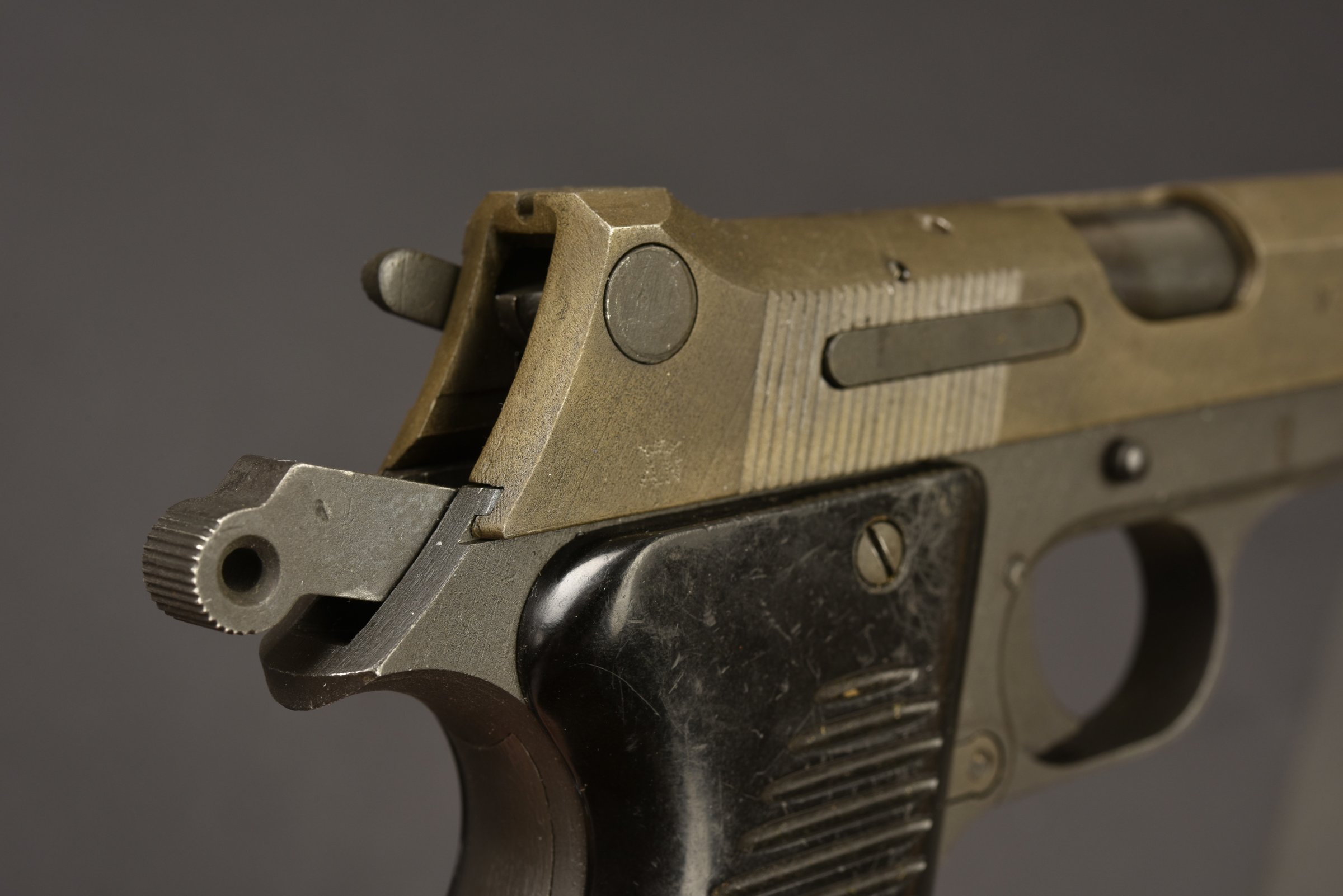Pistolet MAC 1950 . Catégorie C9. | Aiolfi G.b.r.