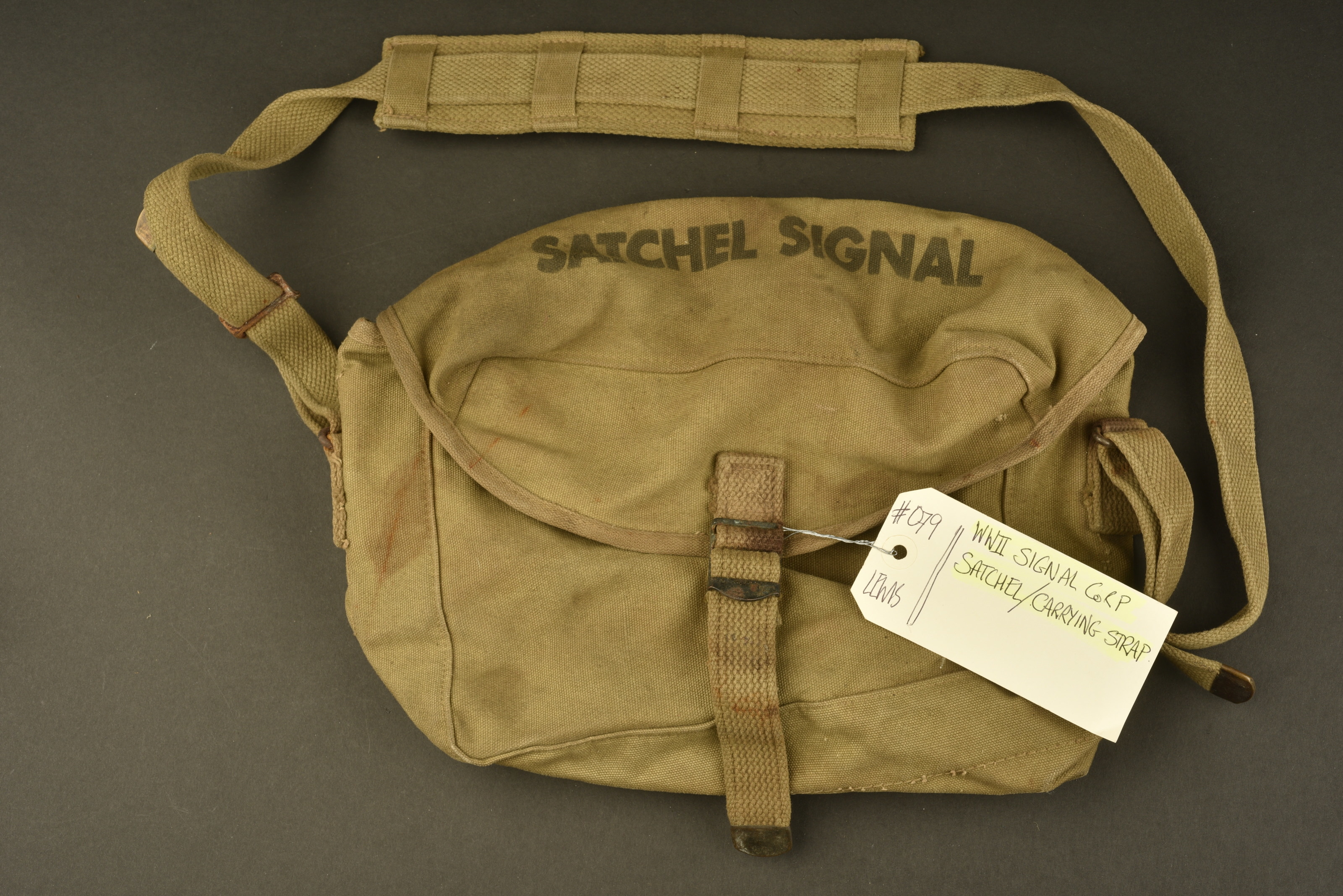Sacoche Satchel Signal. WWII Signal Corp satchel/ carrying strap ...
