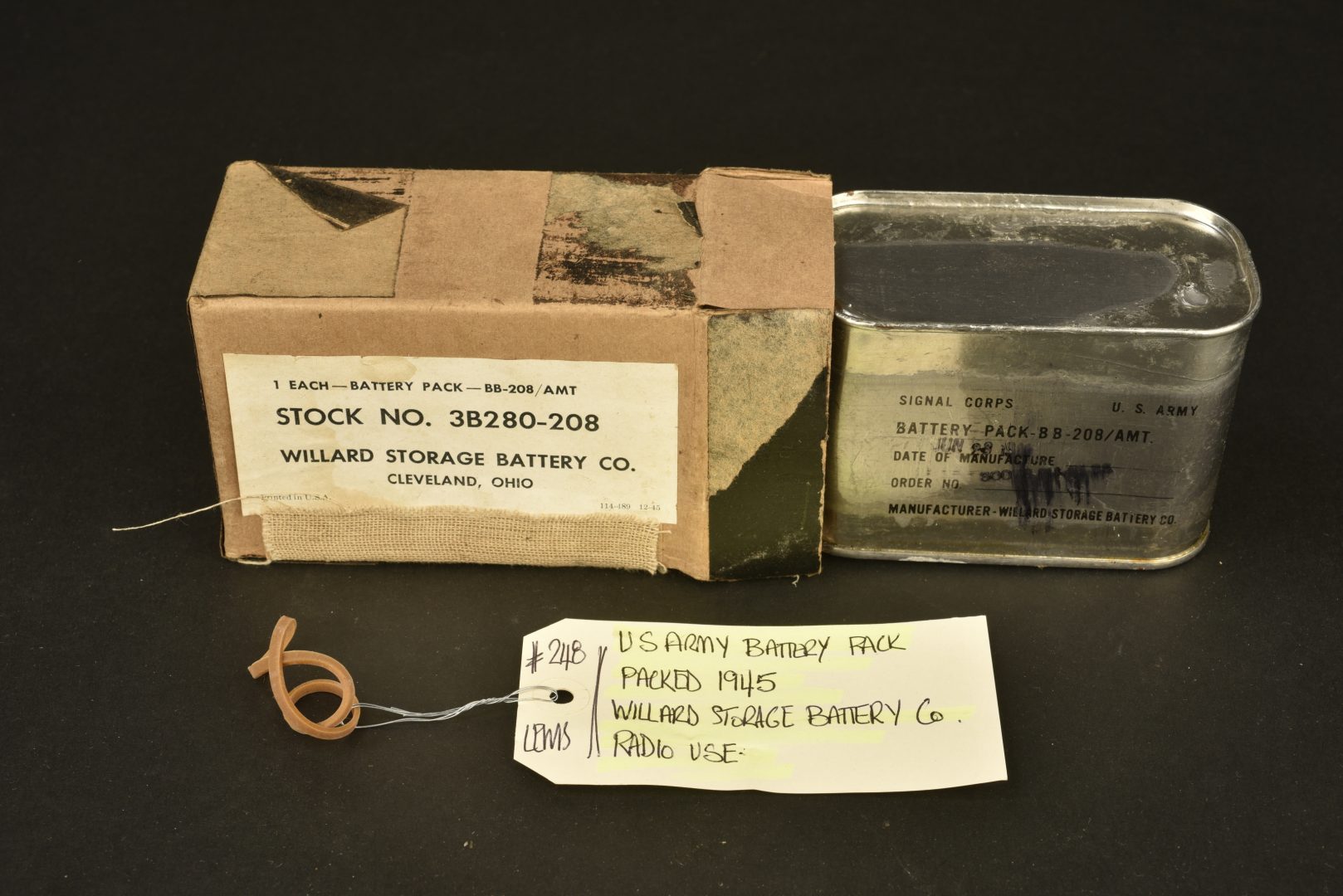 Pile dans son carton d'origine. US Army battery pack | Aiolfi G.b.r.