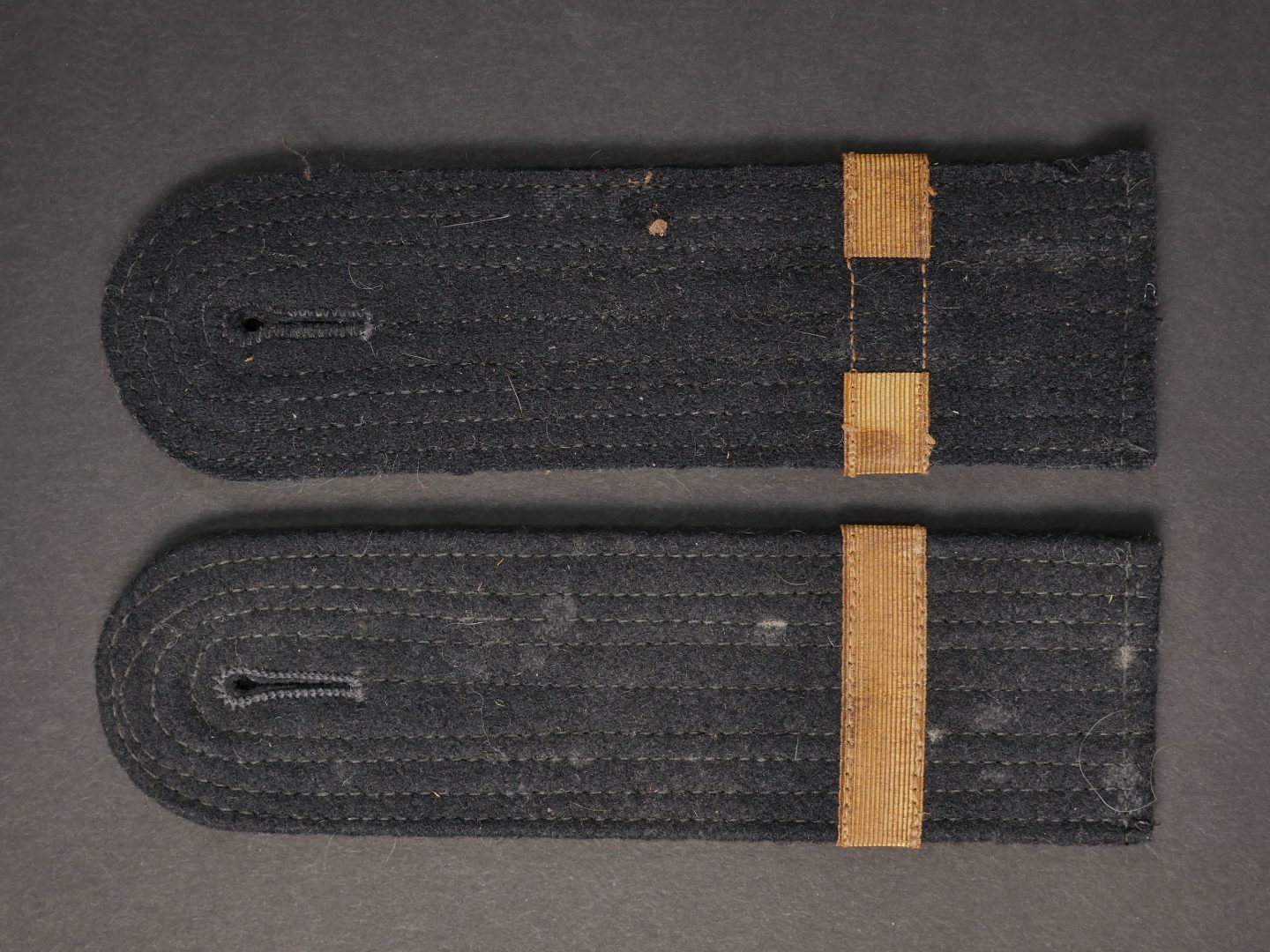 Pattes d'épaules de la franc garde permanente | Aiolfi G.b.r.