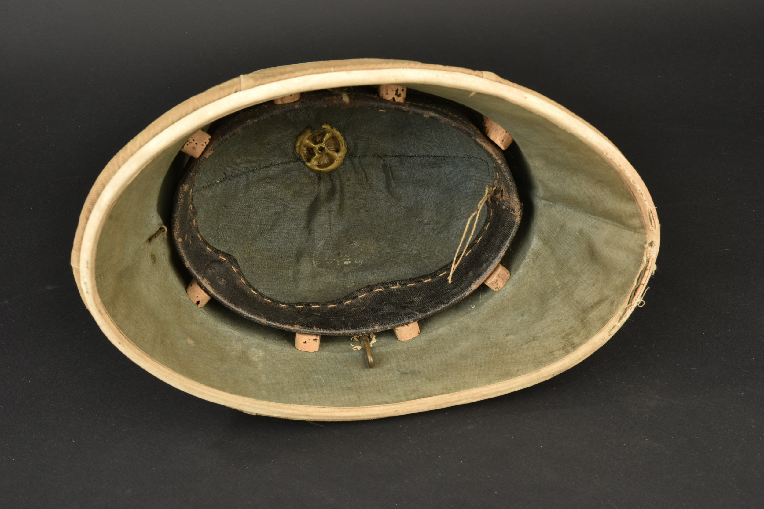 Casque coloniale français pain de sucre | Aiolfi G.b.r.