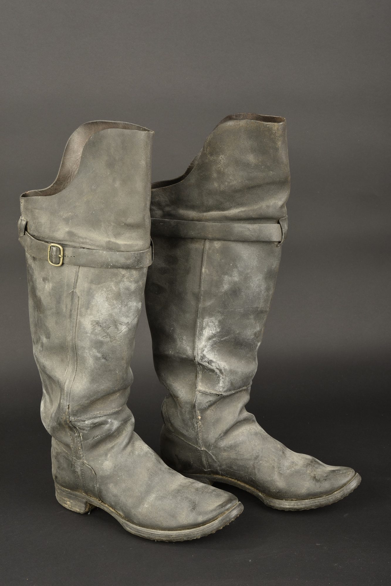 Paire de bottes de cavalerie à l'écuyère. | Aiolfi G.b.r.