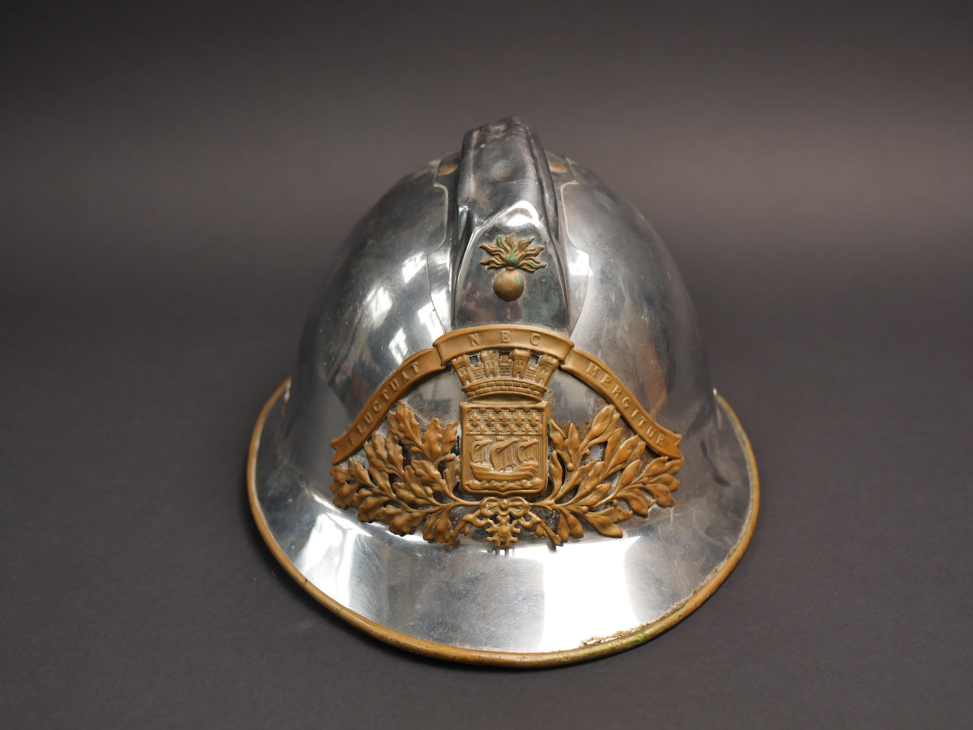 Casque modèle 1933 des sapeurs pompiers de Paris | Aiolfi G.b.r.