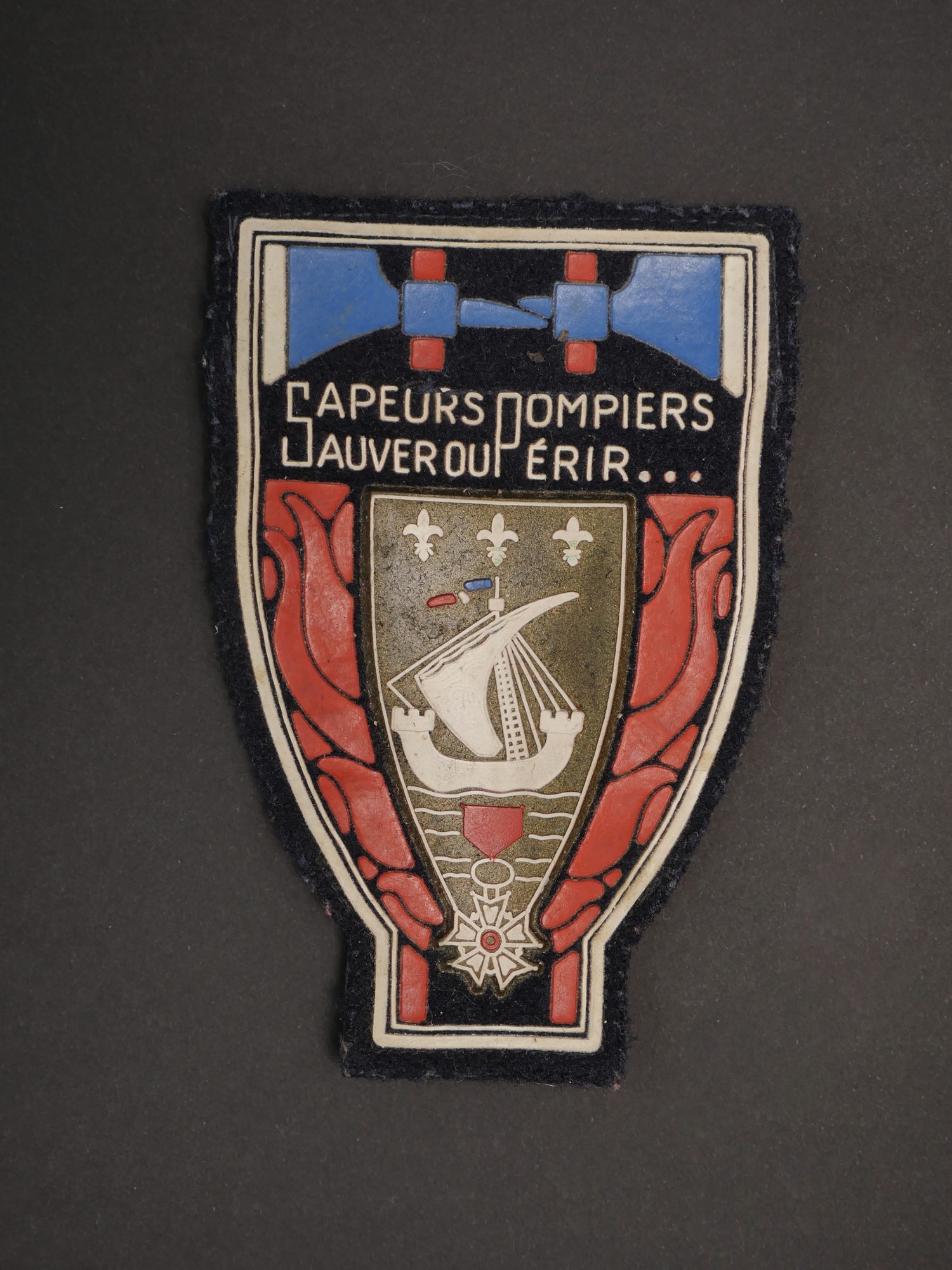 Lot de 3 écussons de la BSPP | Aiolfi G.b.r.