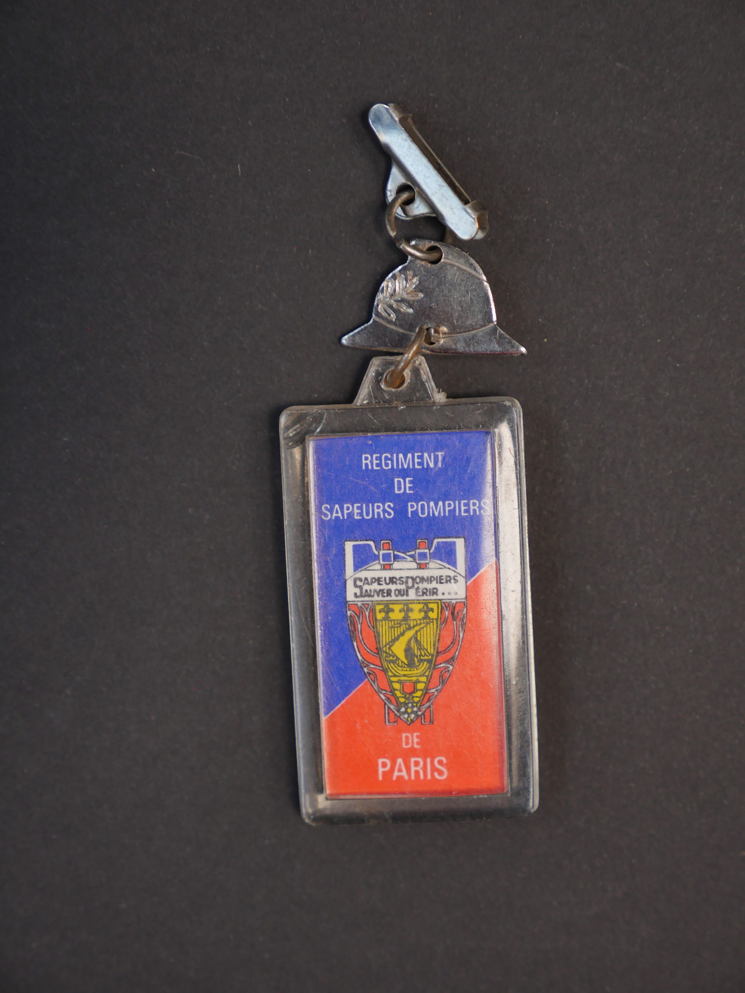 Lot de badges et souvenirs des sapeurs pompiers de Paris | Aiolfi G.b.r.