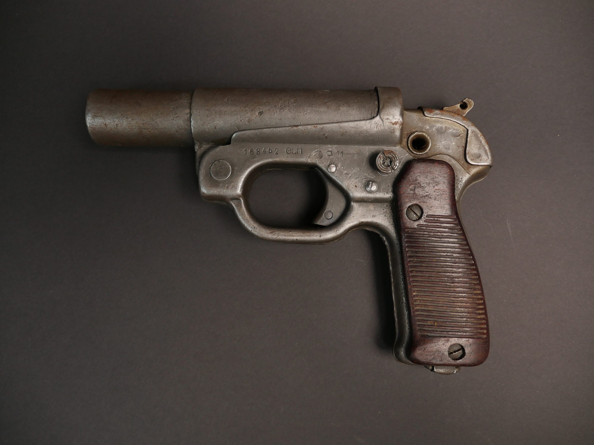 Pistolet lance-fusée LP42. | Aiolfi G.b.r.