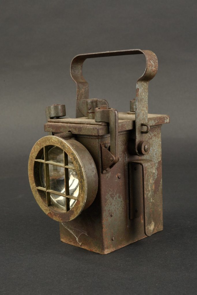 Lampe Dominit. | Aiolfi G.b.r.