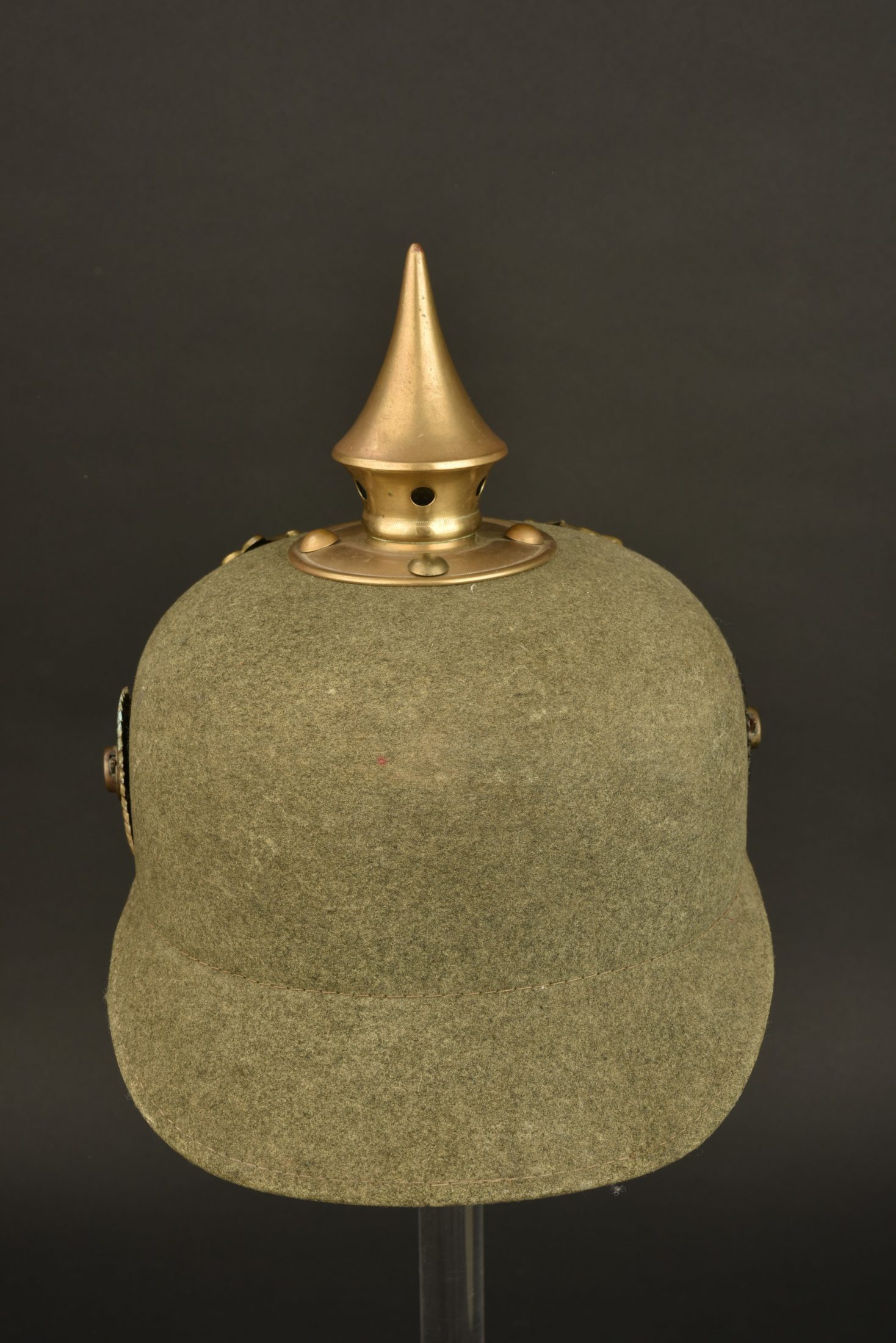 Casque à pointe Badois en feutre. | Aiolfi G.b.r.