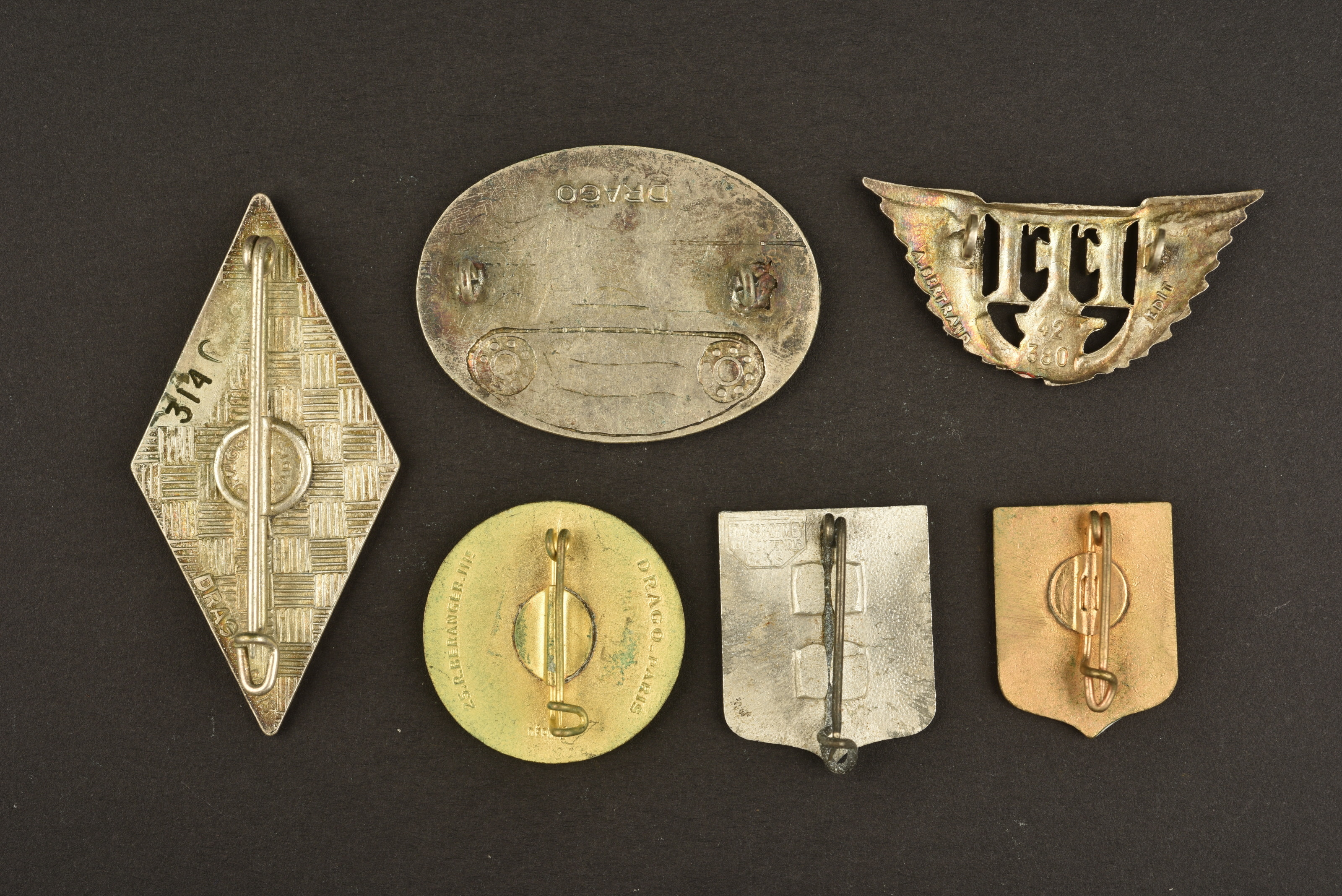 Lot de six insignes en métal de la résistance | Aiolfi G.b.r.