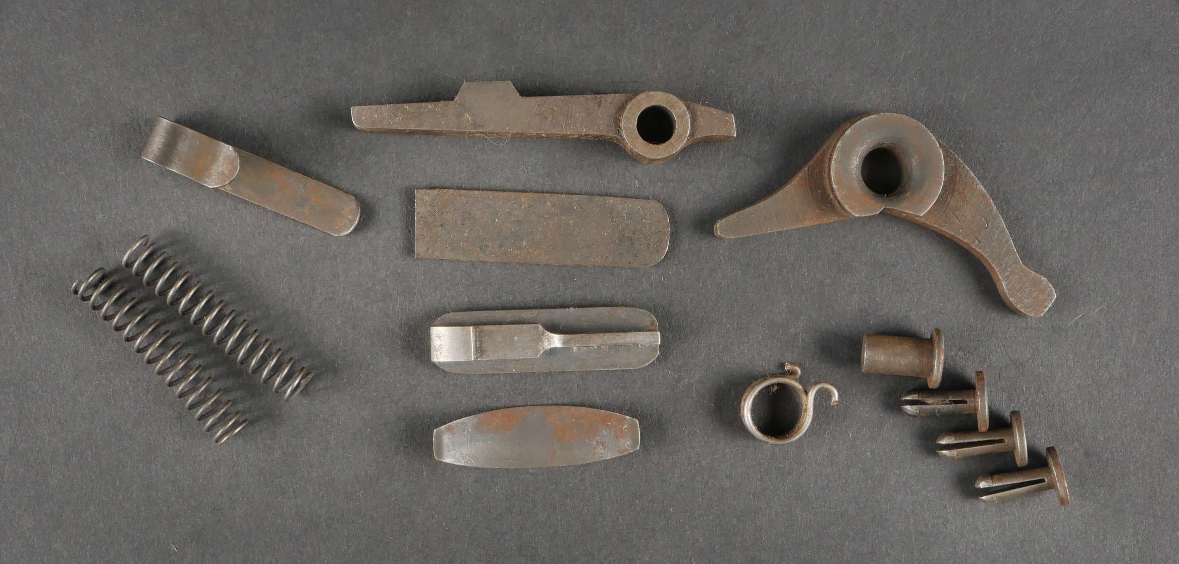 Boîte pour pièce détachées de mitrailleuse Maxim MG. German Spare Parts ...
