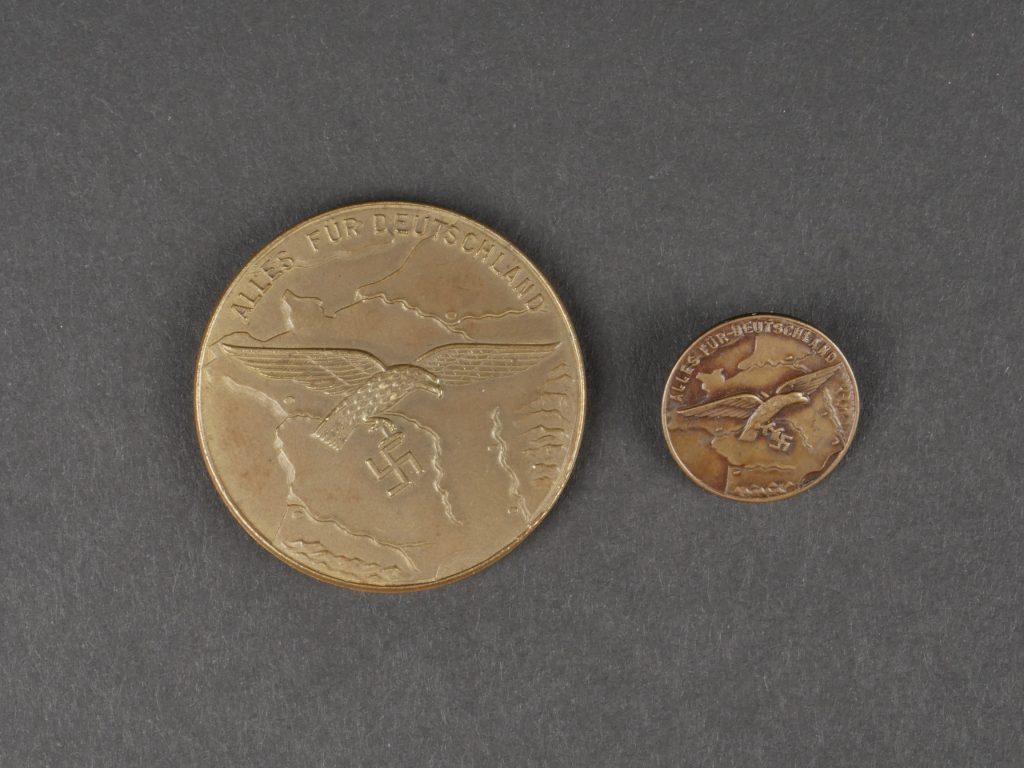 Insignes LW Paris. LW Paris badges. | Aiolfi G.b.r.