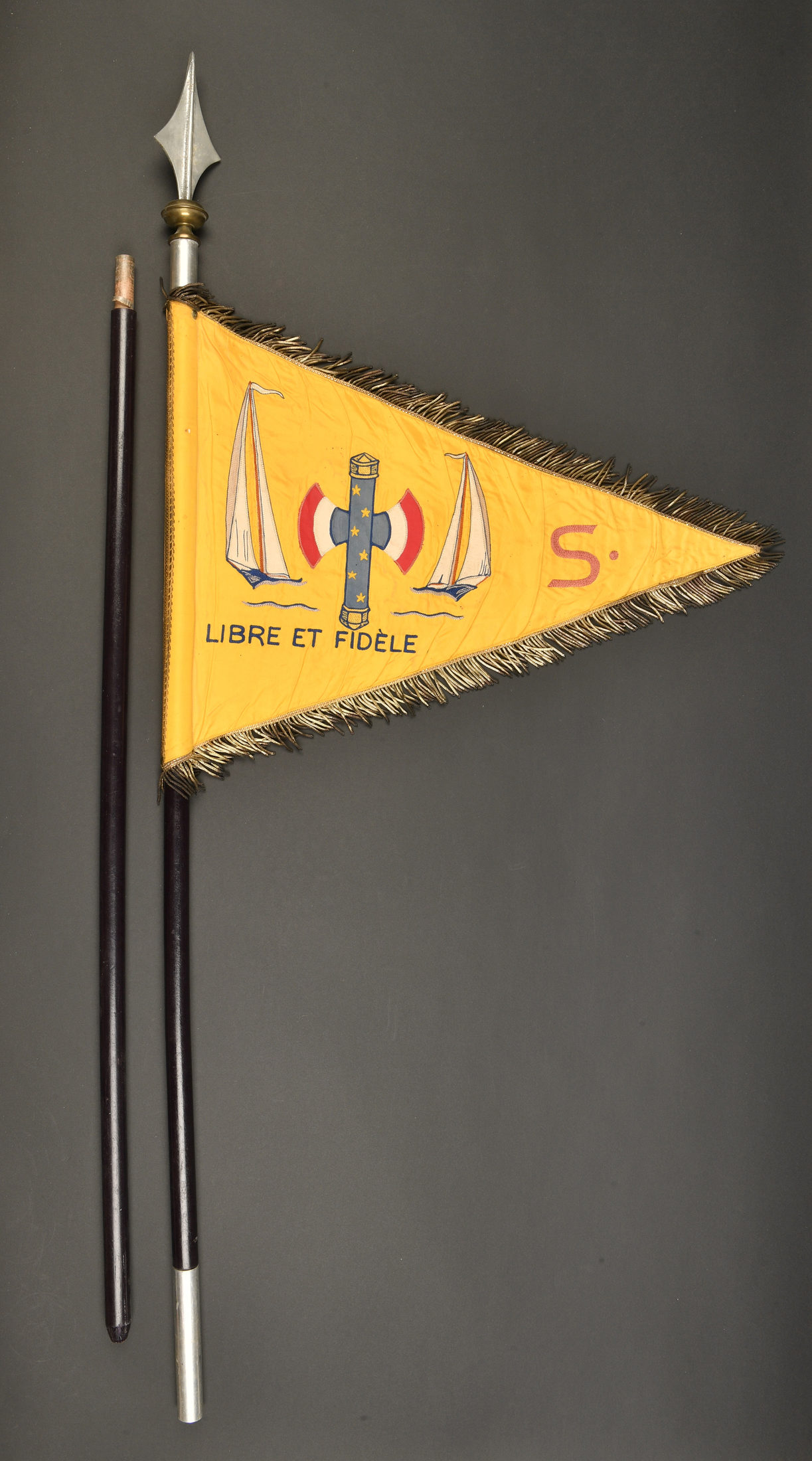 Fanion Chantiers de la Jeunesse. | Aiolfi G.b.r.