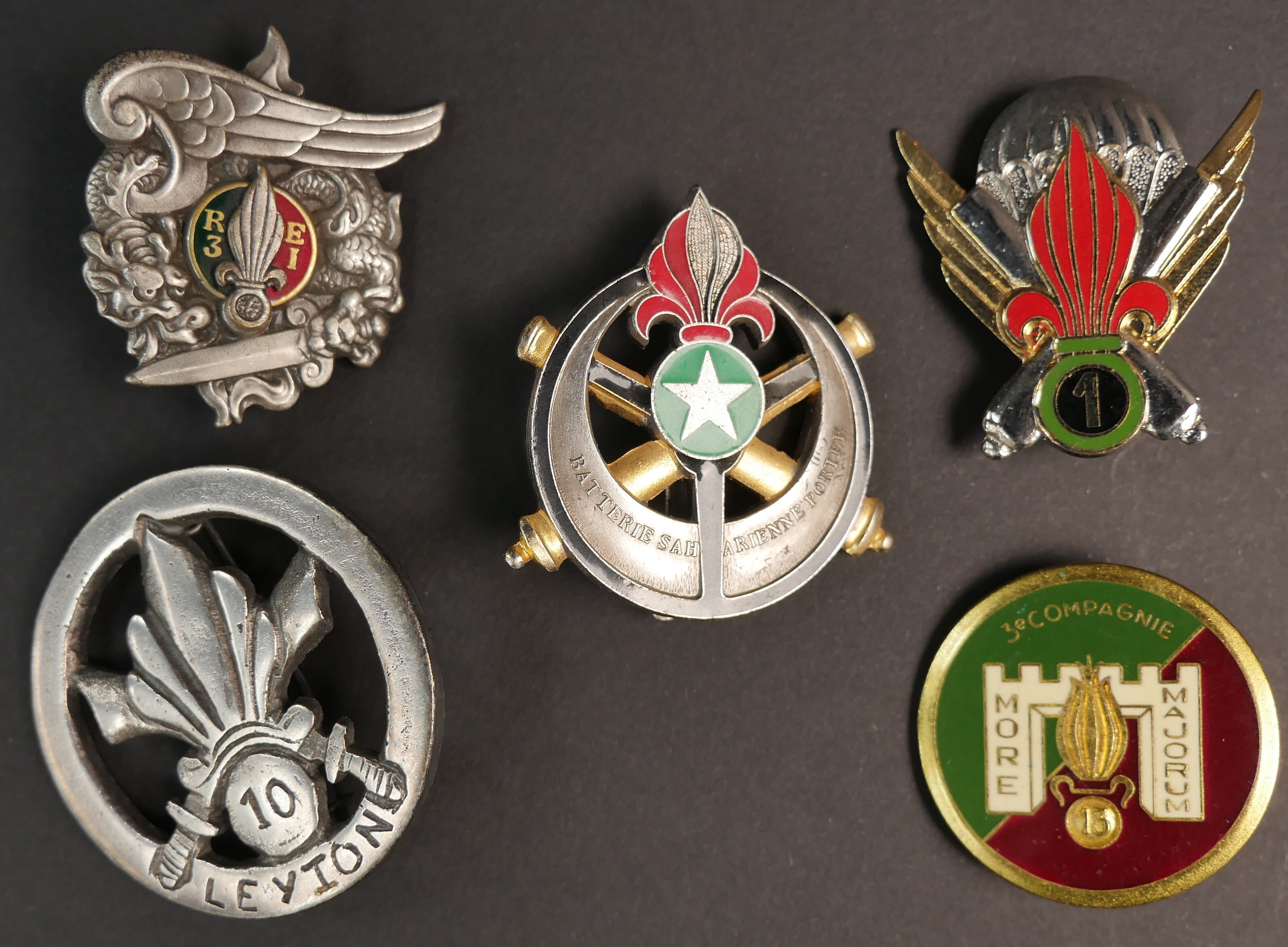 Ensemble d'insignes Légion Etrangère | Aiolfi G.b.r.