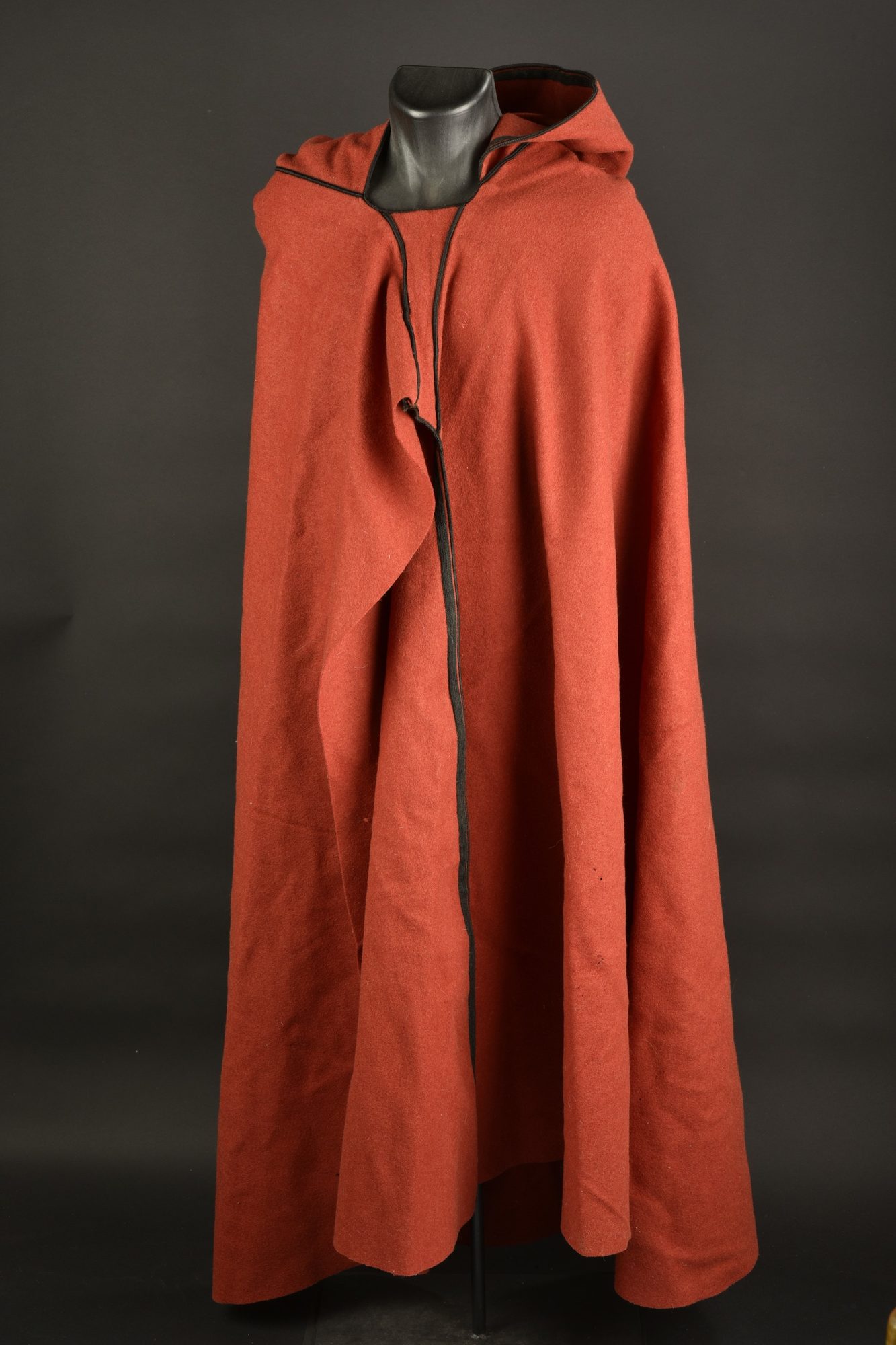 Burnous du 1er régiment de Spahis. | Aiolfi G.b.r.