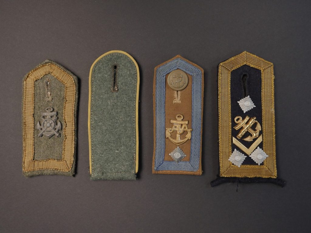 Pattes epaule KM. Kriegsmarine shoulder strap. | Aiolfi G.b.r.