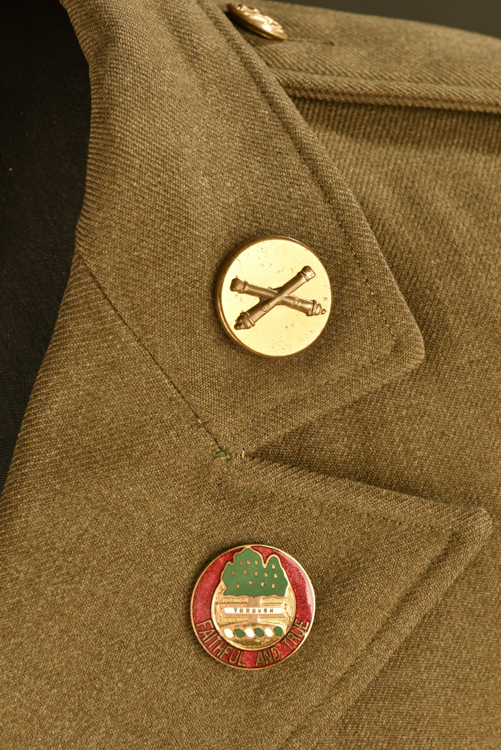 Vareuse de Sergent-Chef Spécialiste B Myers de la 5th Field Artillery ...