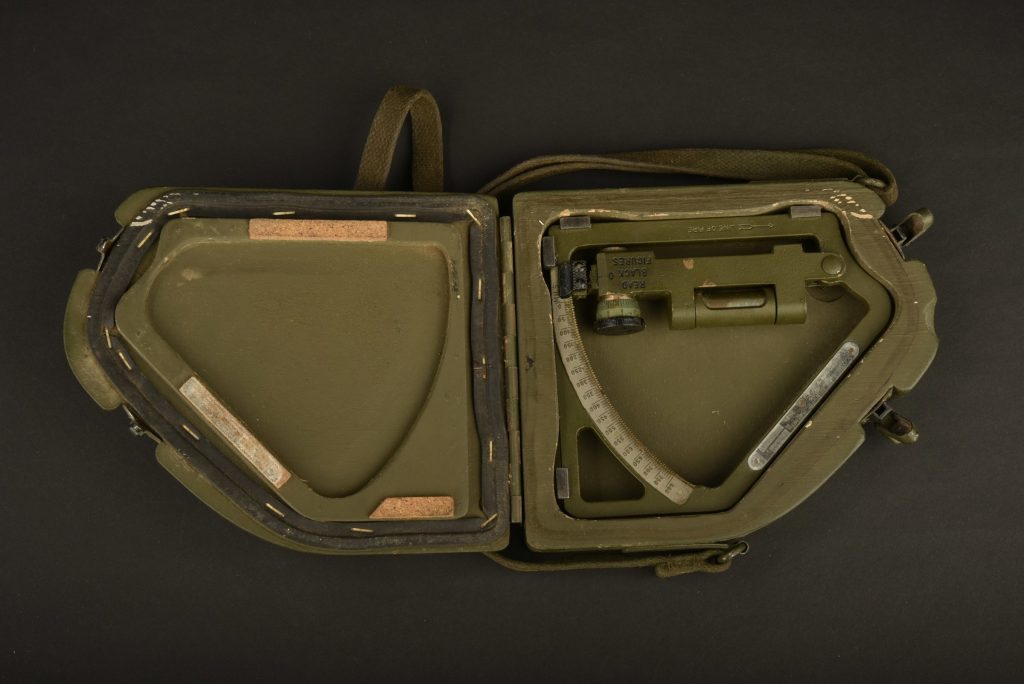 Quadrant Gunners M1 dans sa boite. Quadrant Gunners M1 in its box ...