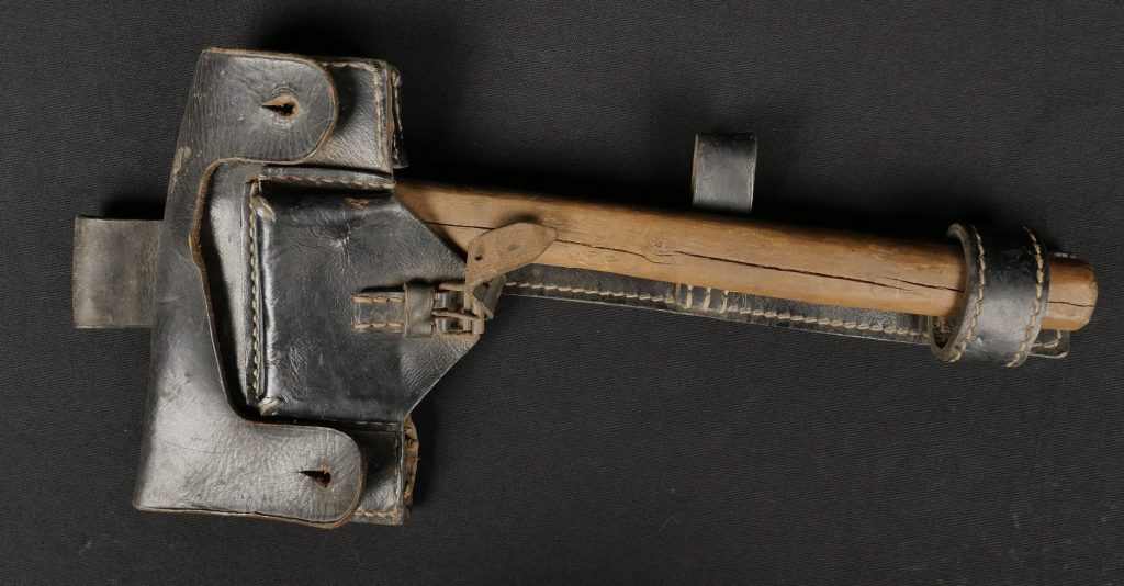 Hache de pionnier allemand. German pioneer axe. | Aiolfi G.b.r.