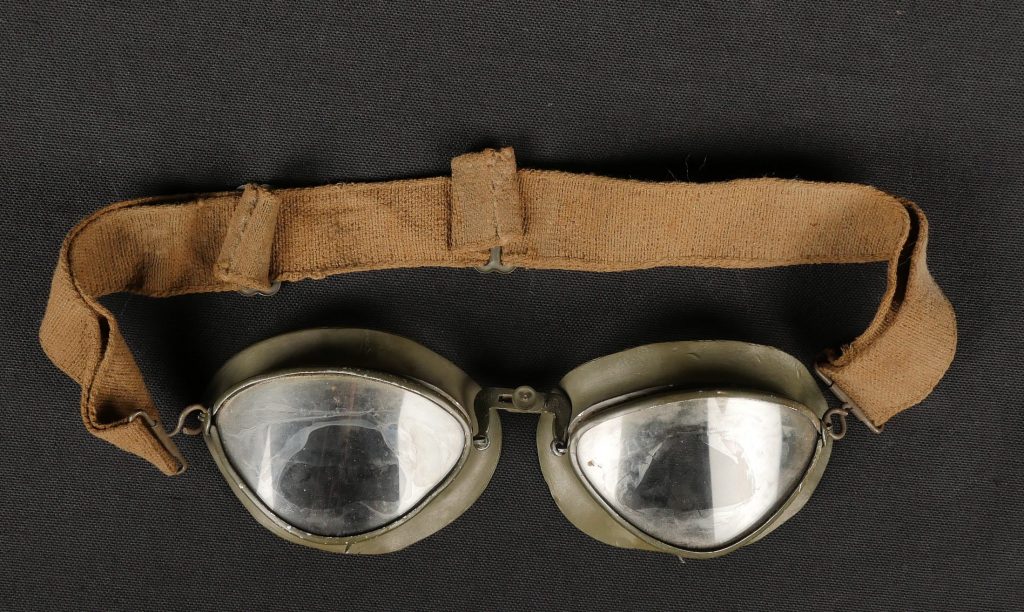 Lunettes de motocycliste. Motorcycle goggles. | Aiolfi G.b.r.