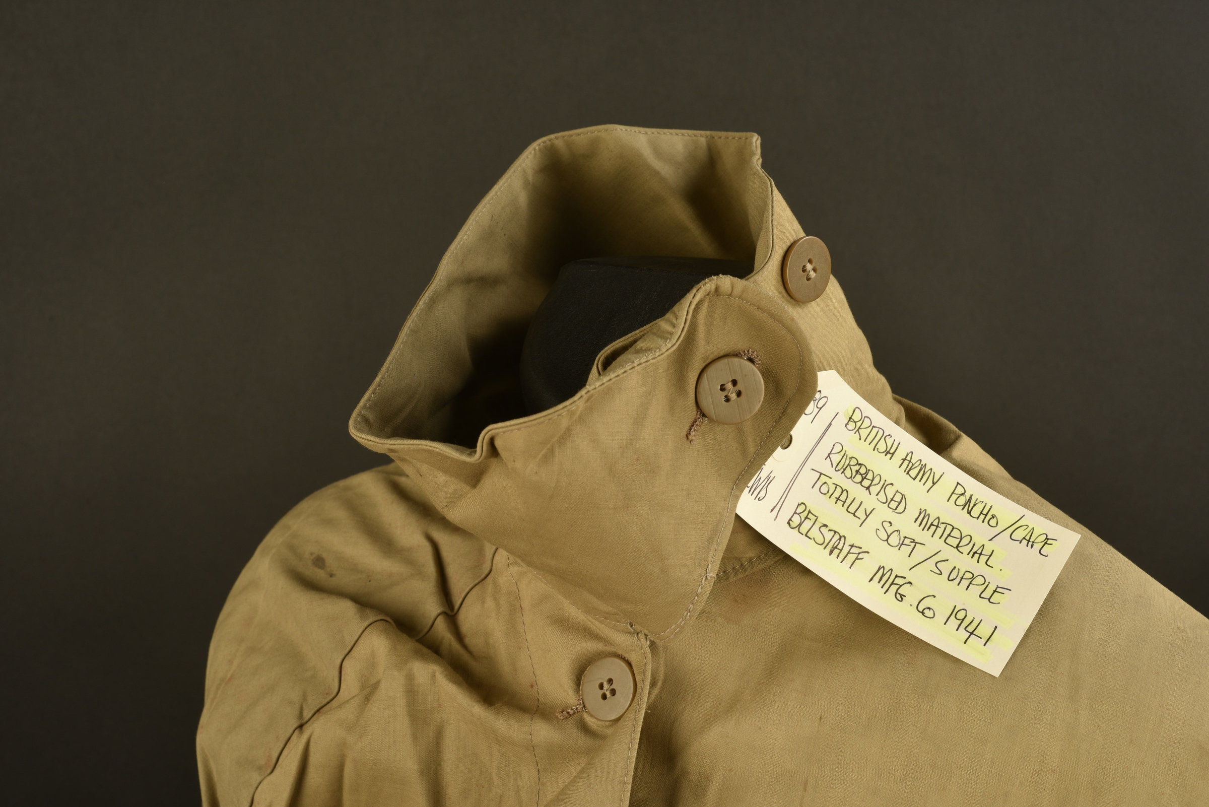 Poncho britannique. British Army Poncho cape | Aiolfi G.b.r.