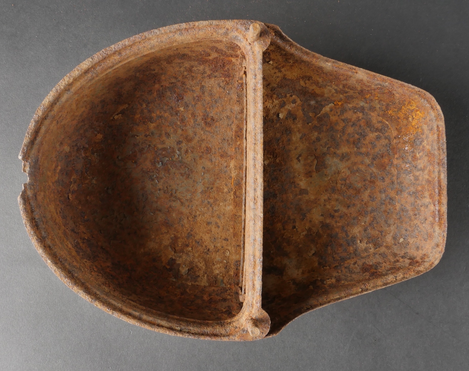 Couvercle de phare Notek. Notek headlight cover | Aiolfi G.b.r.