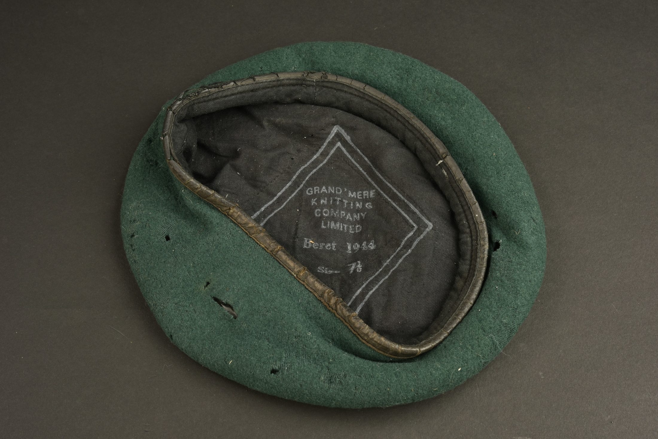 Béret vert britannique. | Aiolfi G.b.r.