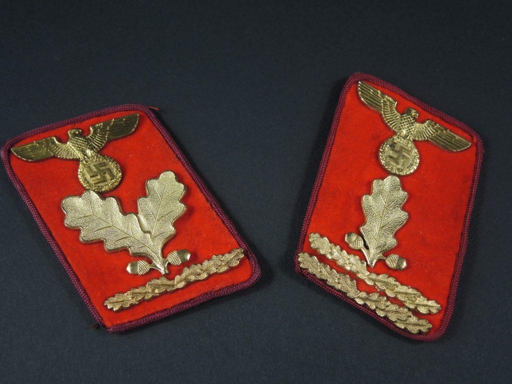 Pattes de col NSDAP. NSDAP collar tabs. | Aiolfi G.b.r.