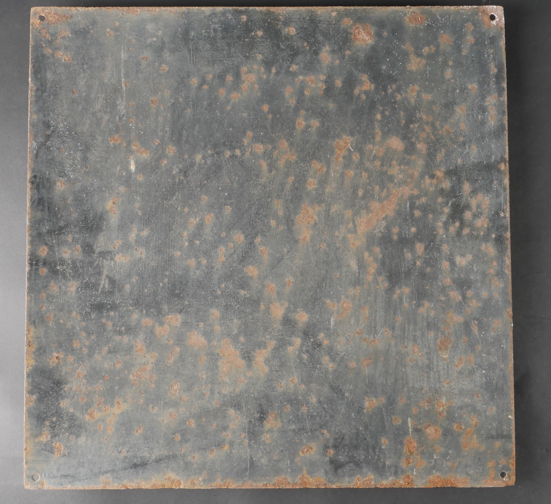 Plaque émaillée DRK. DRK Enamel Sign | Aiolfi G.b.r.