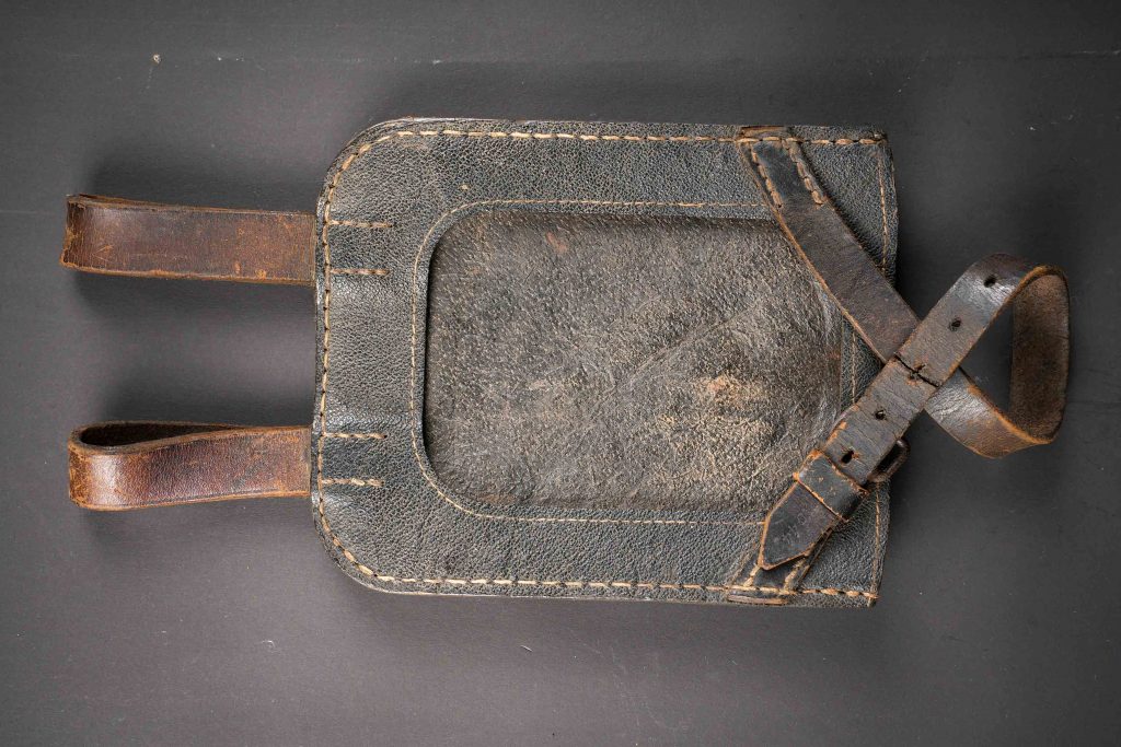 Housse de pelle droite. Straight shovel cover. | Aiolfi G.b.r.
