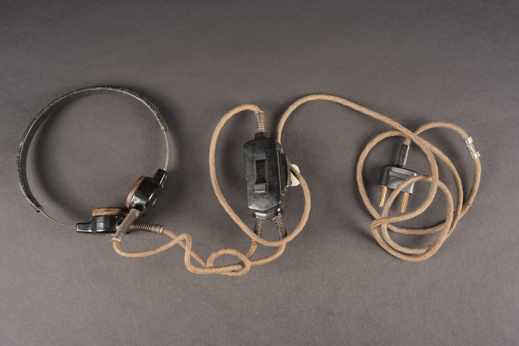 Laryngophone Panzer. German Panzer throat microphone | Aiolfi G.b.r.
