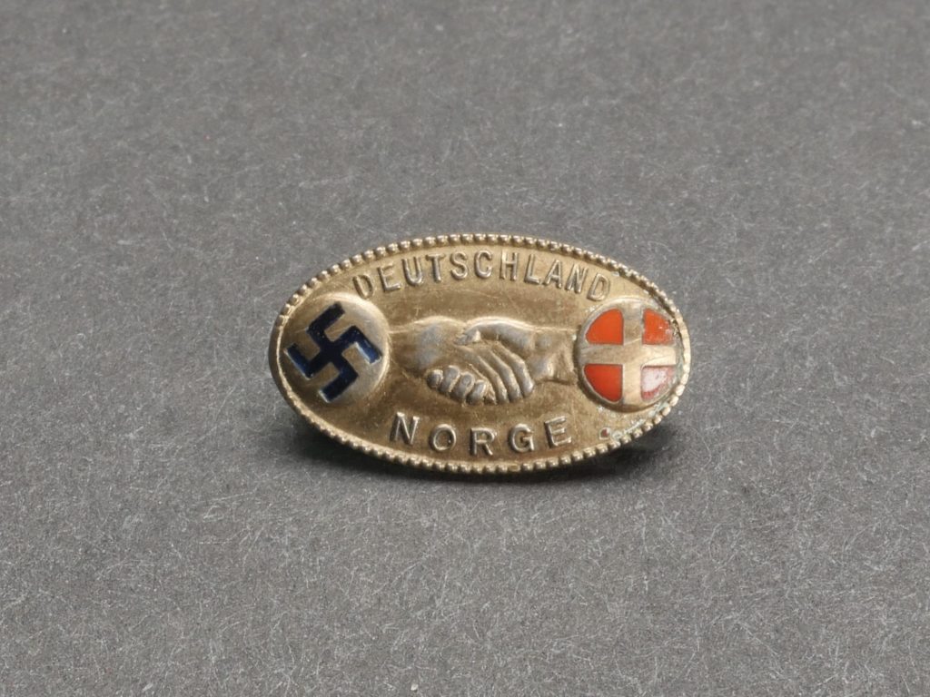 Insigne du Nasjonal Samling. Insignia of the National Assembly ...