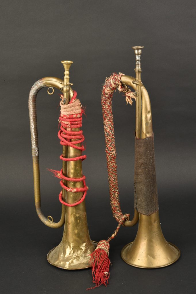 Ensemble de clairons réglementaires. | Aiolfi G.b.r.