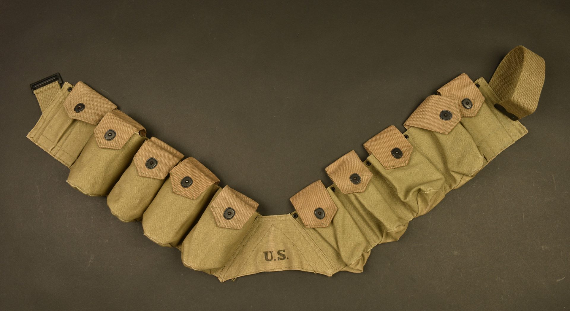 Rare bandoleer pour grenade, utilisé par la Military Police | Aiolfi G.b.r.