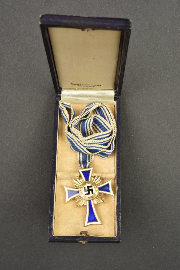 Mutterkreuz. Mother’s Cross | Aiolfi G.b.r.