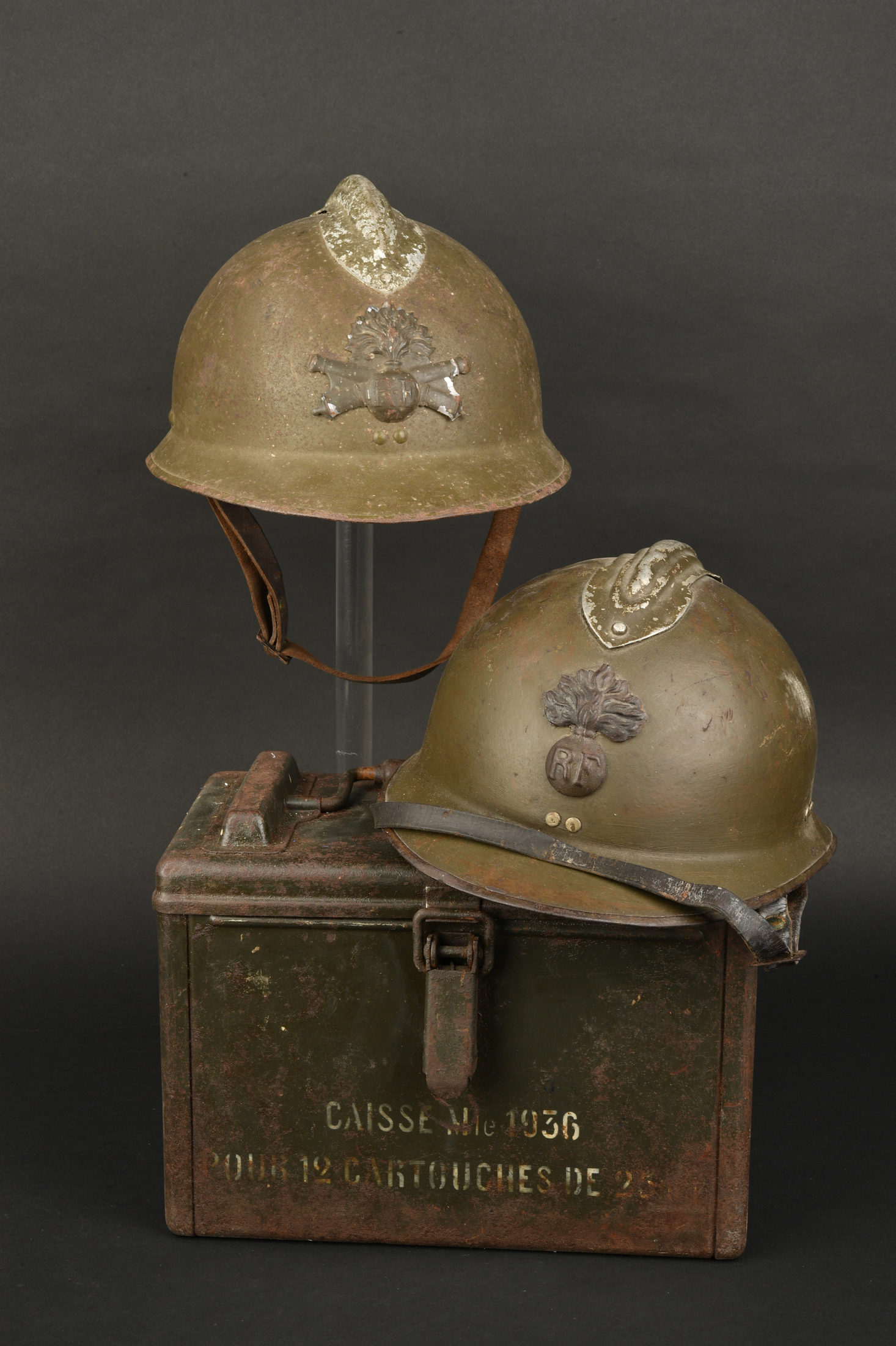 Ensemble de casques Adrian. | Aiolfi G.b.r.