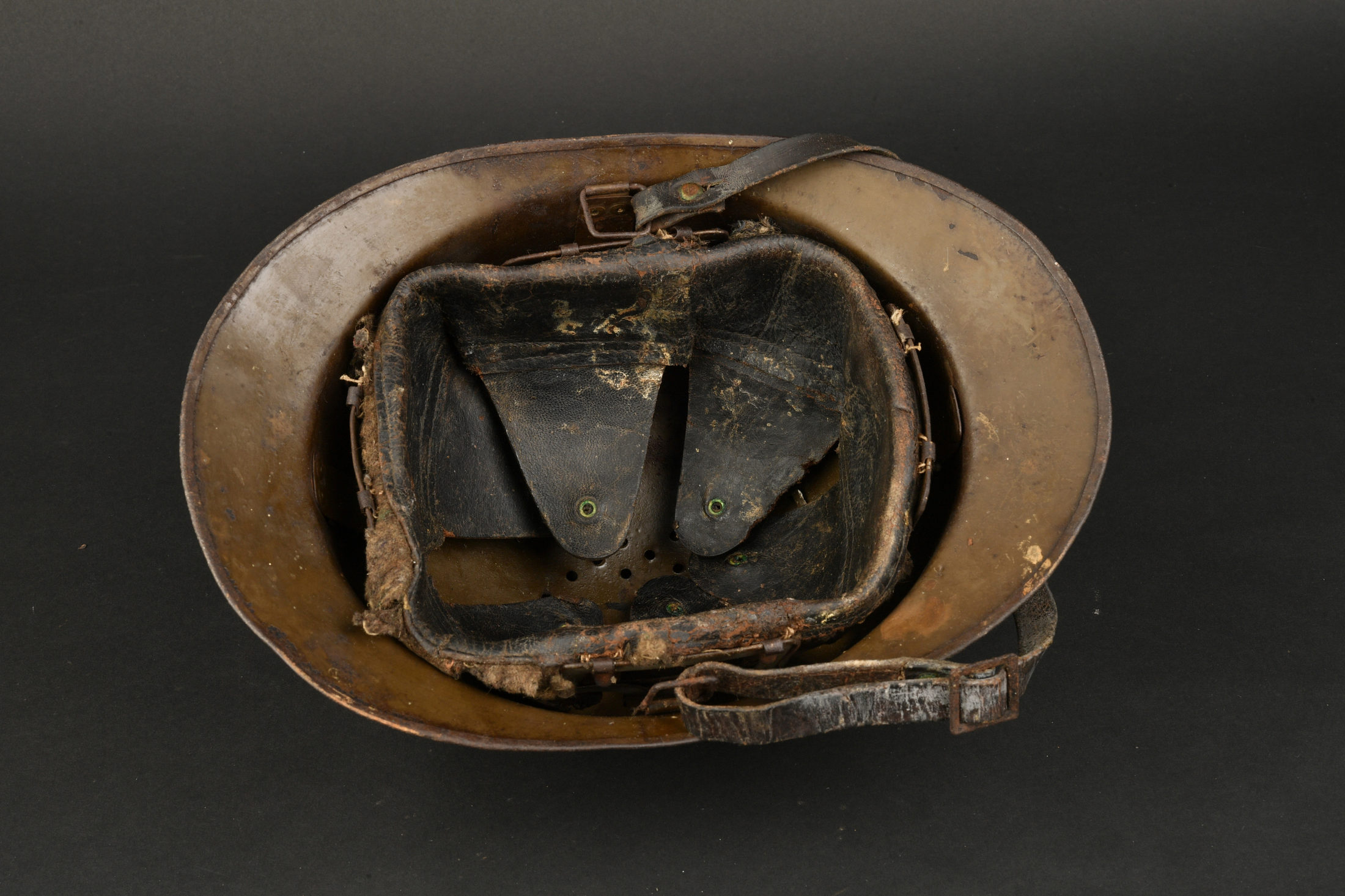 Ensemble de casques Adrian. | Aiolfi G.b.r.