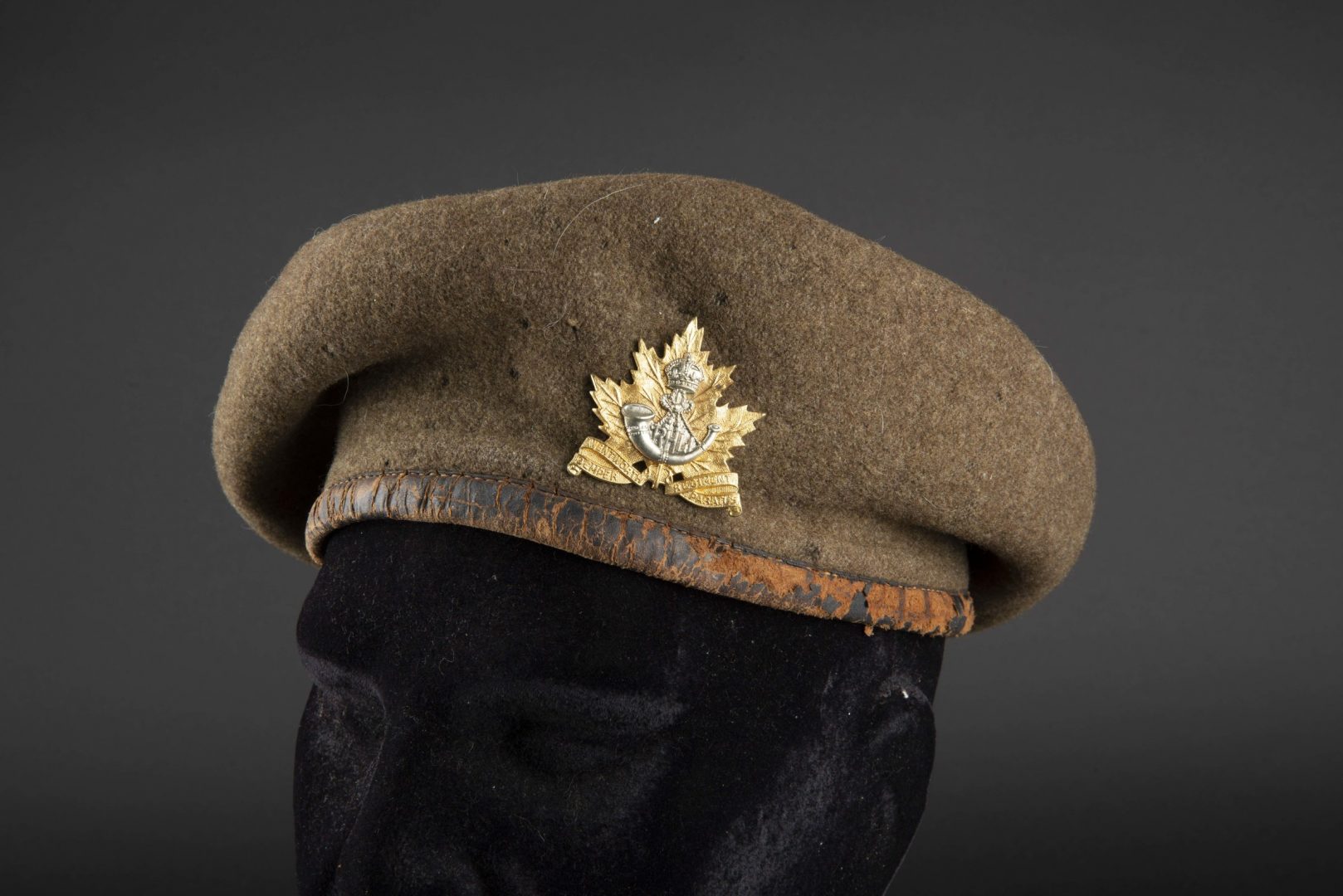 Béret du Royal Hamilton Light Infantry. | Aiolfi G.b.r.