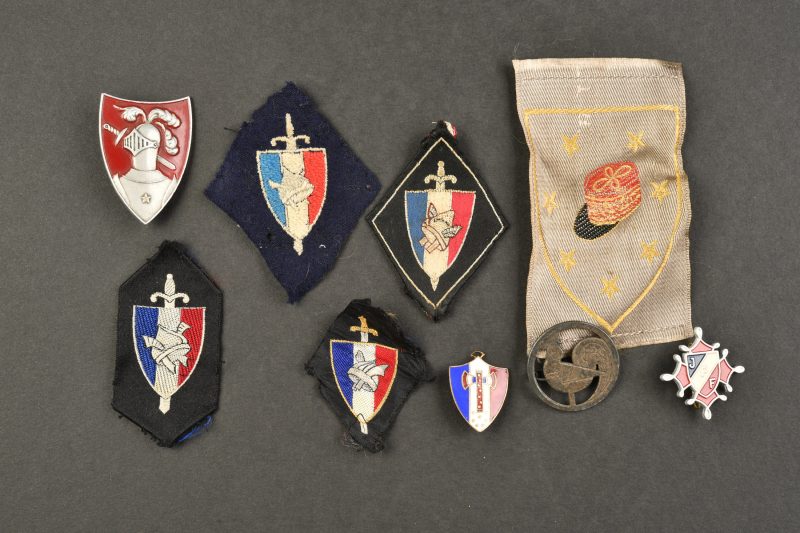 Ensemble d'insignes des Compagnons de France et LFC. | Aiolfi G.b.r.