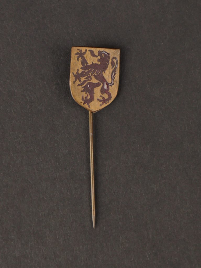 Insigne des jeunesses légionnaire. Badge of the youth legionnaire ...