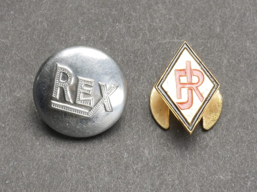 Insignes des jeunesses rexiste. Rexist Youth badges. | Aiolfi G.b.r.