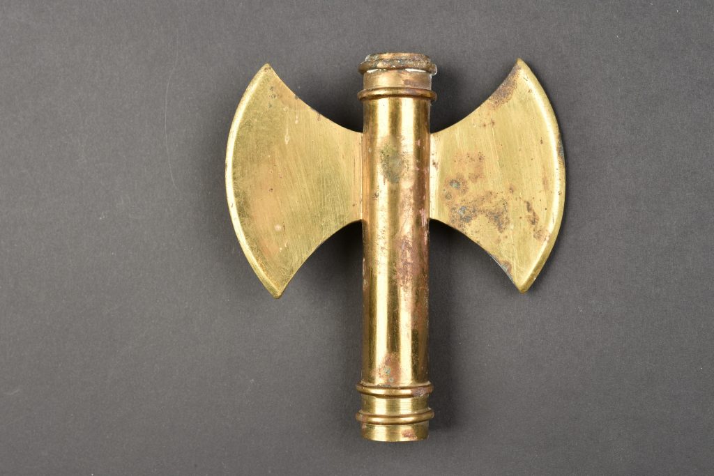 Hampe de drapeau Vichy. | Aiolfi G.b.r.