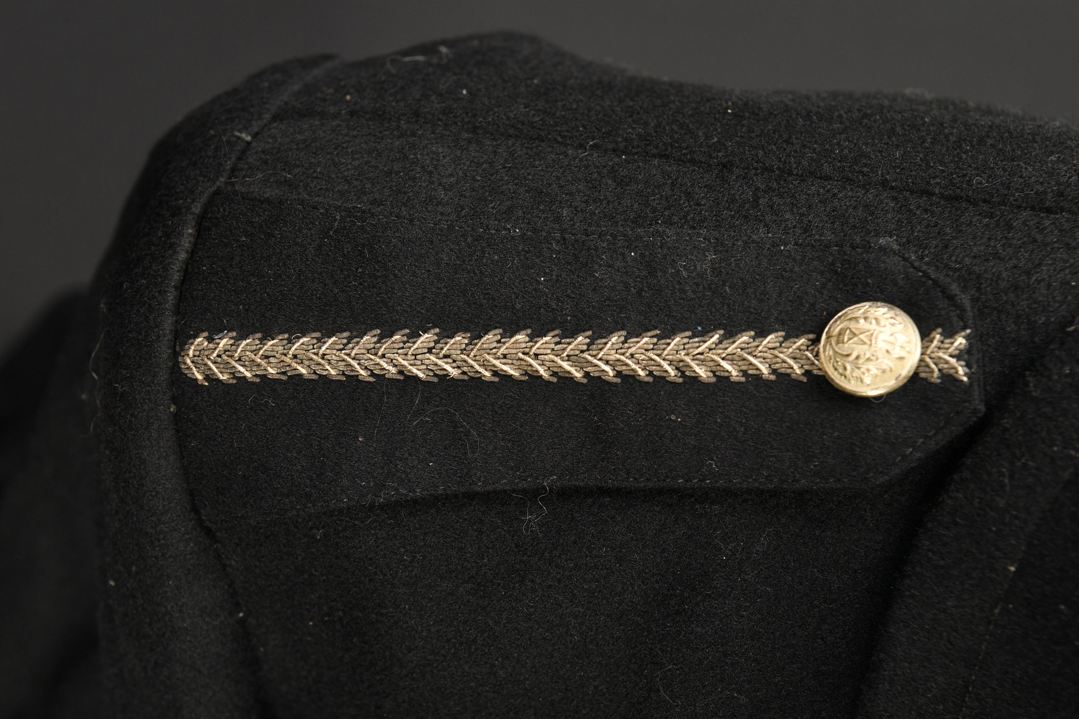 Manteau d'officier de police Vichy. | Aiolfi G.b.r.