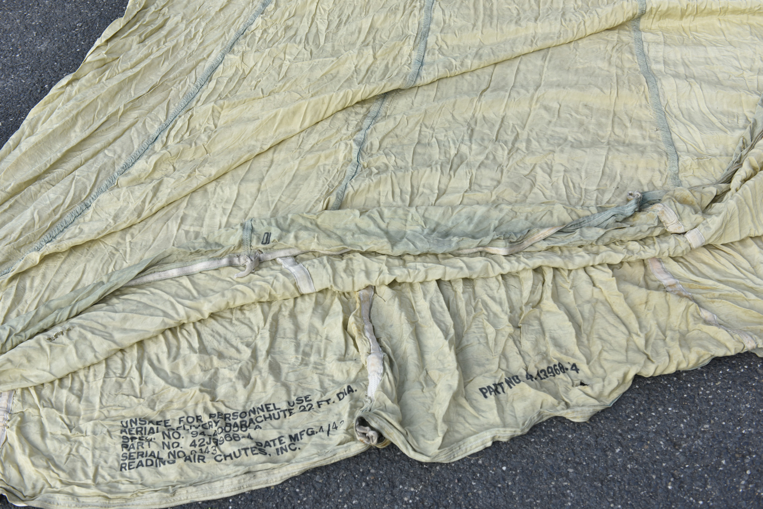 Voilure de parachute de container. | Aiolfi G.b.r.