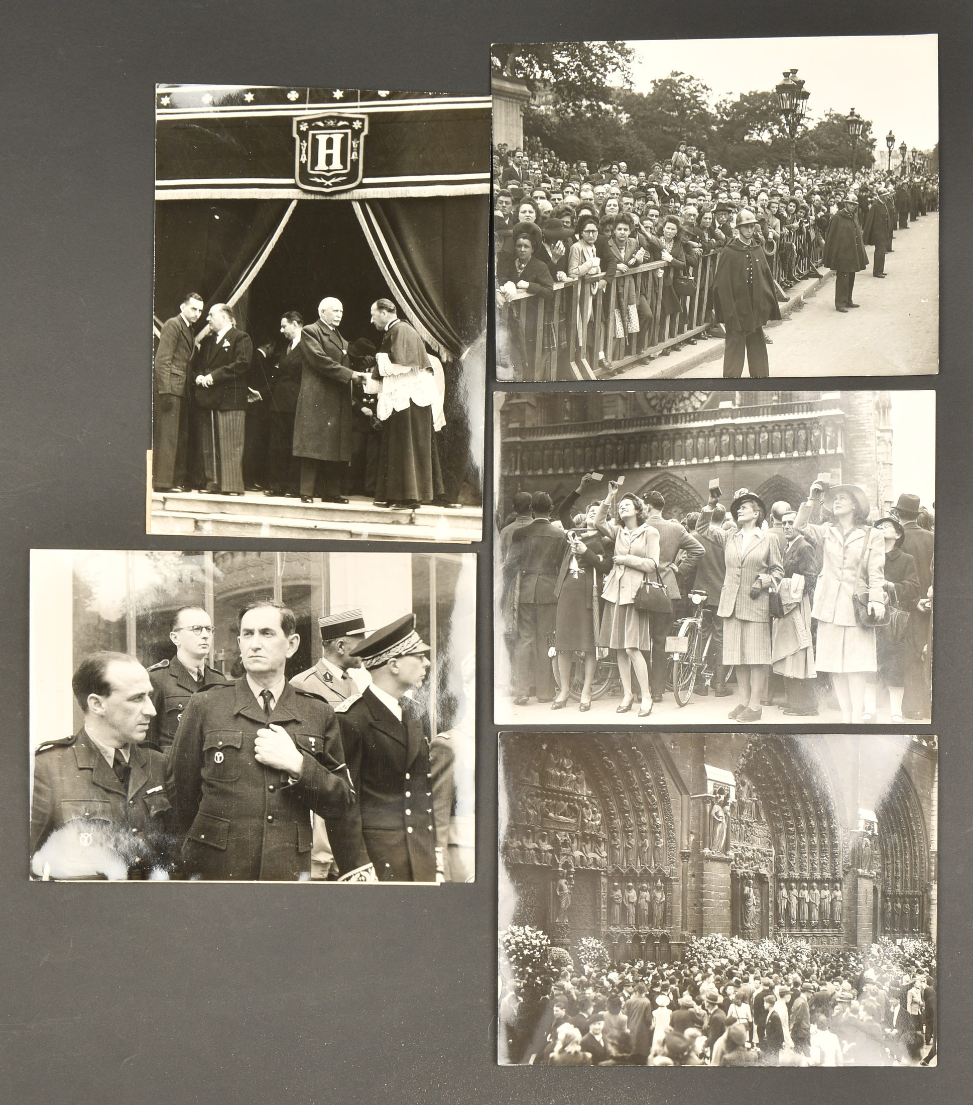 Ensemble de photos de presse Milice. | Aiolfi G.b.r.