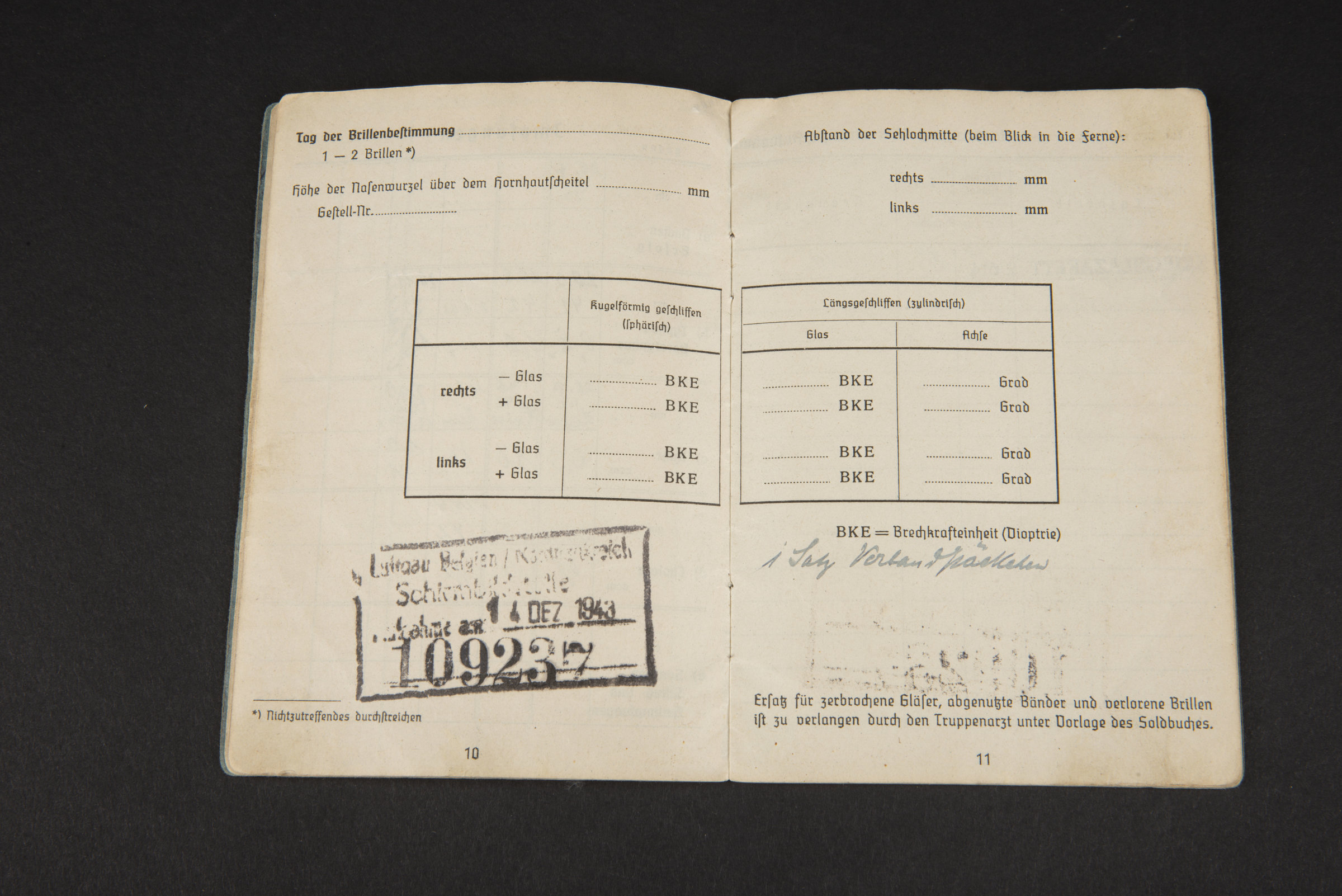 Soldbuch de la Luftwaffe Luftgau-Kommando Belgien/Nordfrankreich ...