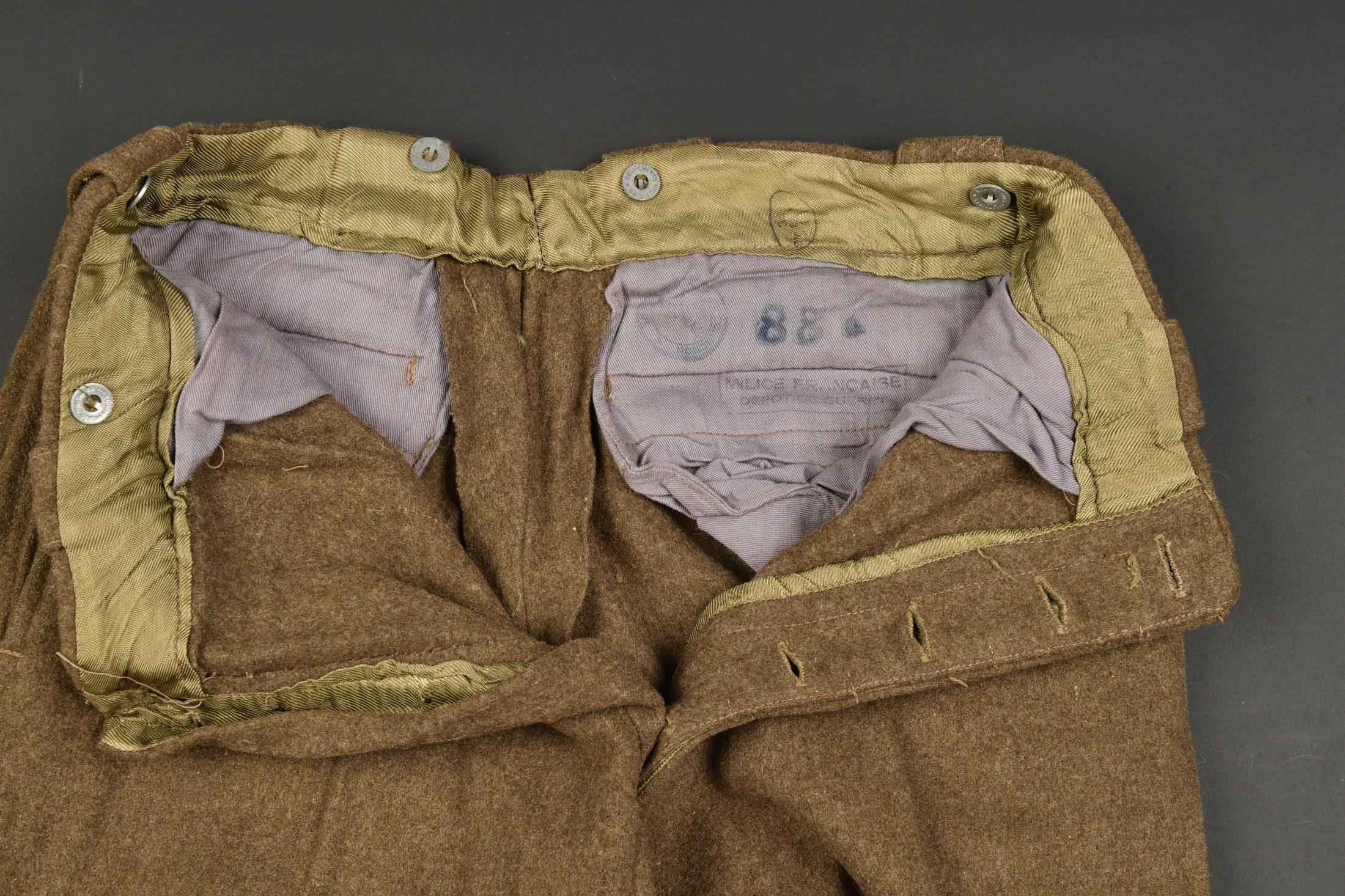 Ensemble d'uniformes Milice. | Aiolfi G.b.r.
