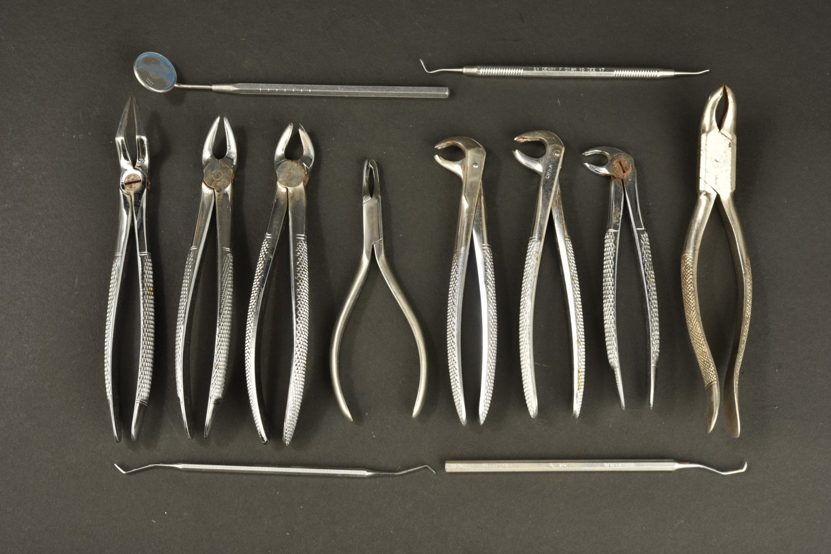 Instruments de dentisterie. | Aiolfi G.b.r.